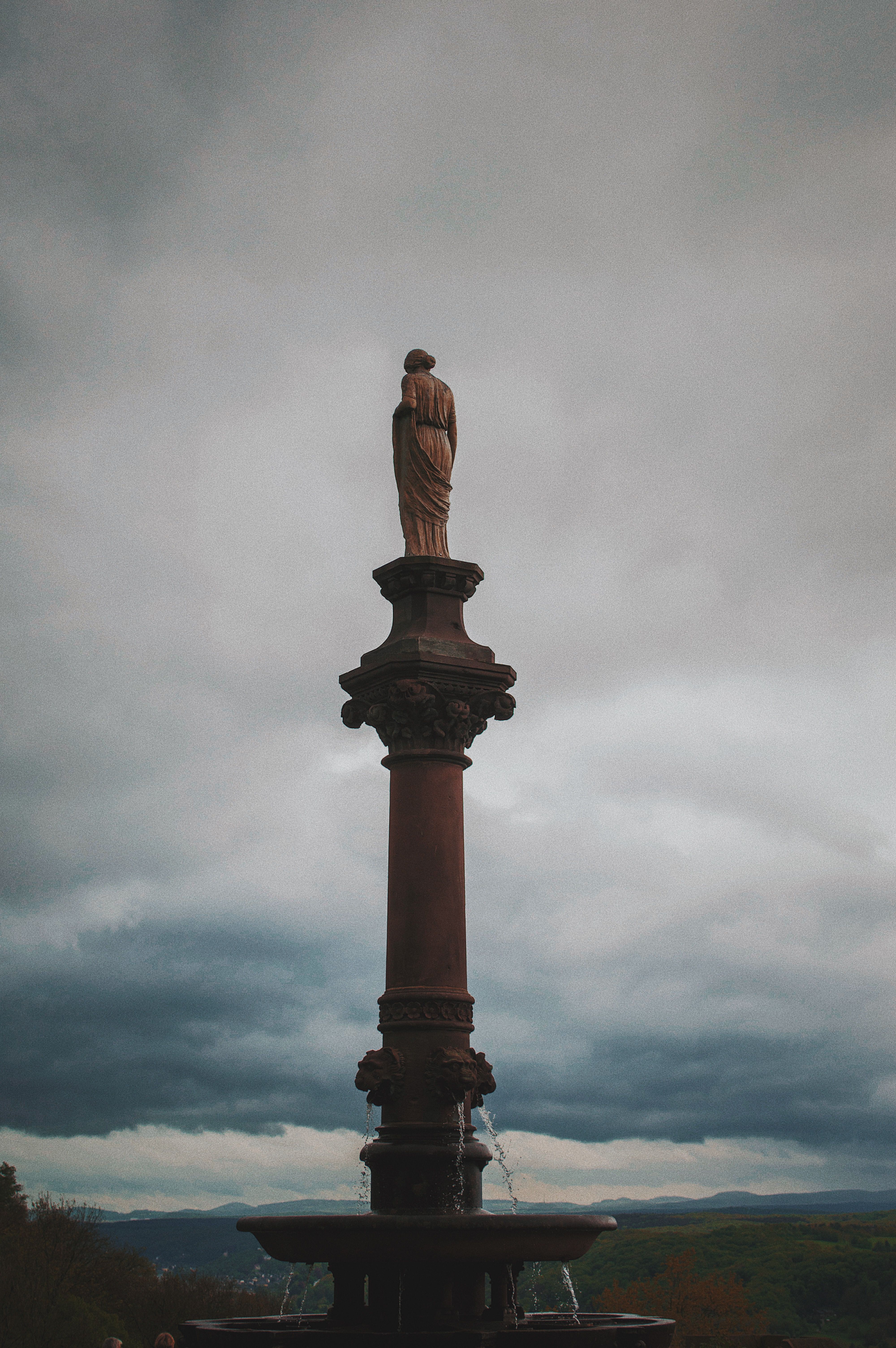 Brown Statue · Free Stock Photo