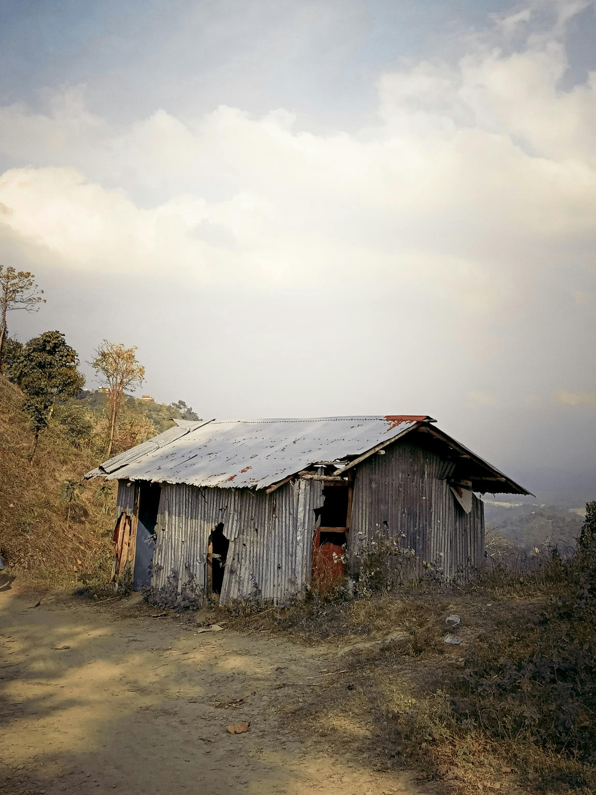 Weathered Shed in Mountains · Free Stock Photo