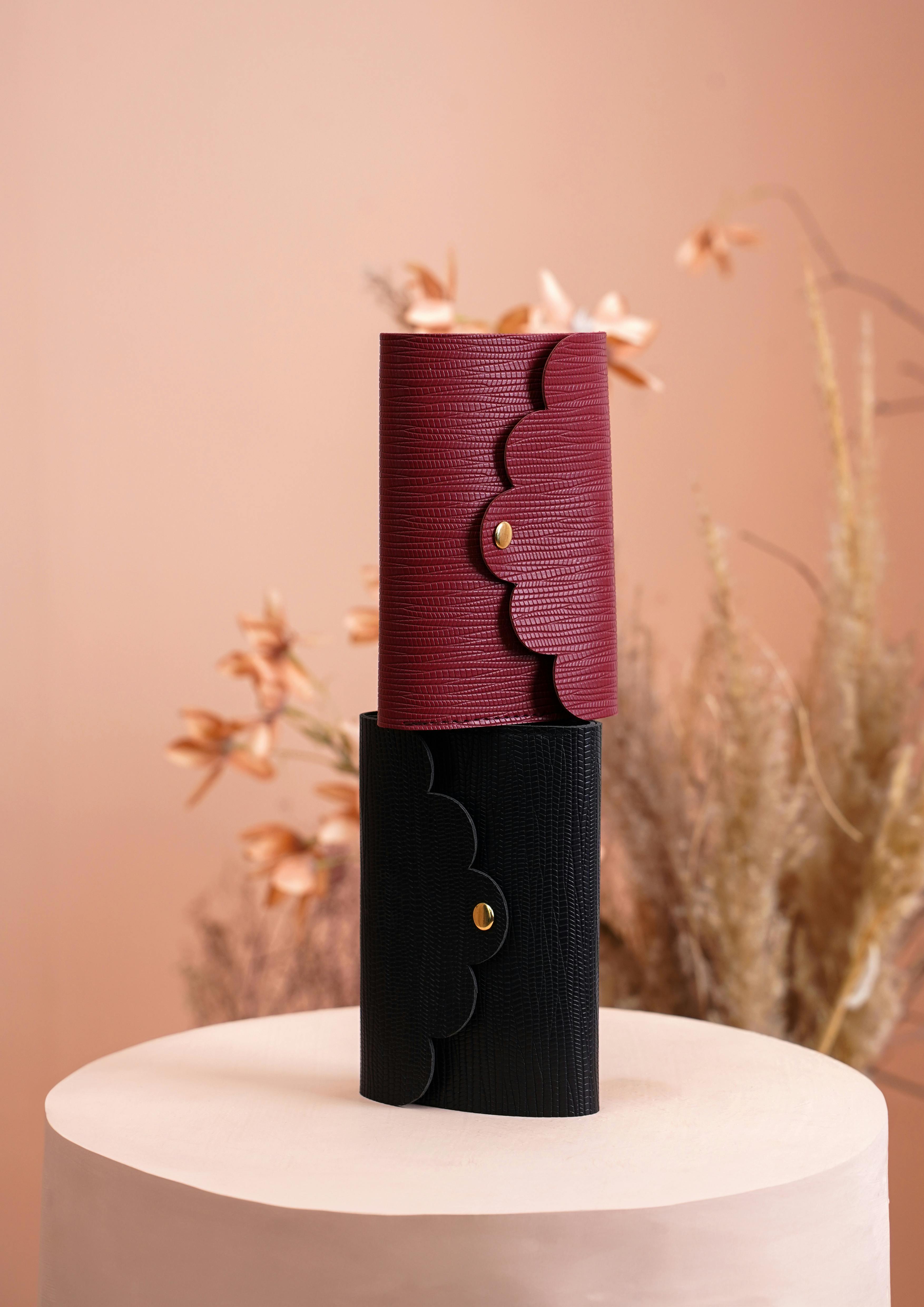 Womens Purses on Display · Free Stock Photo