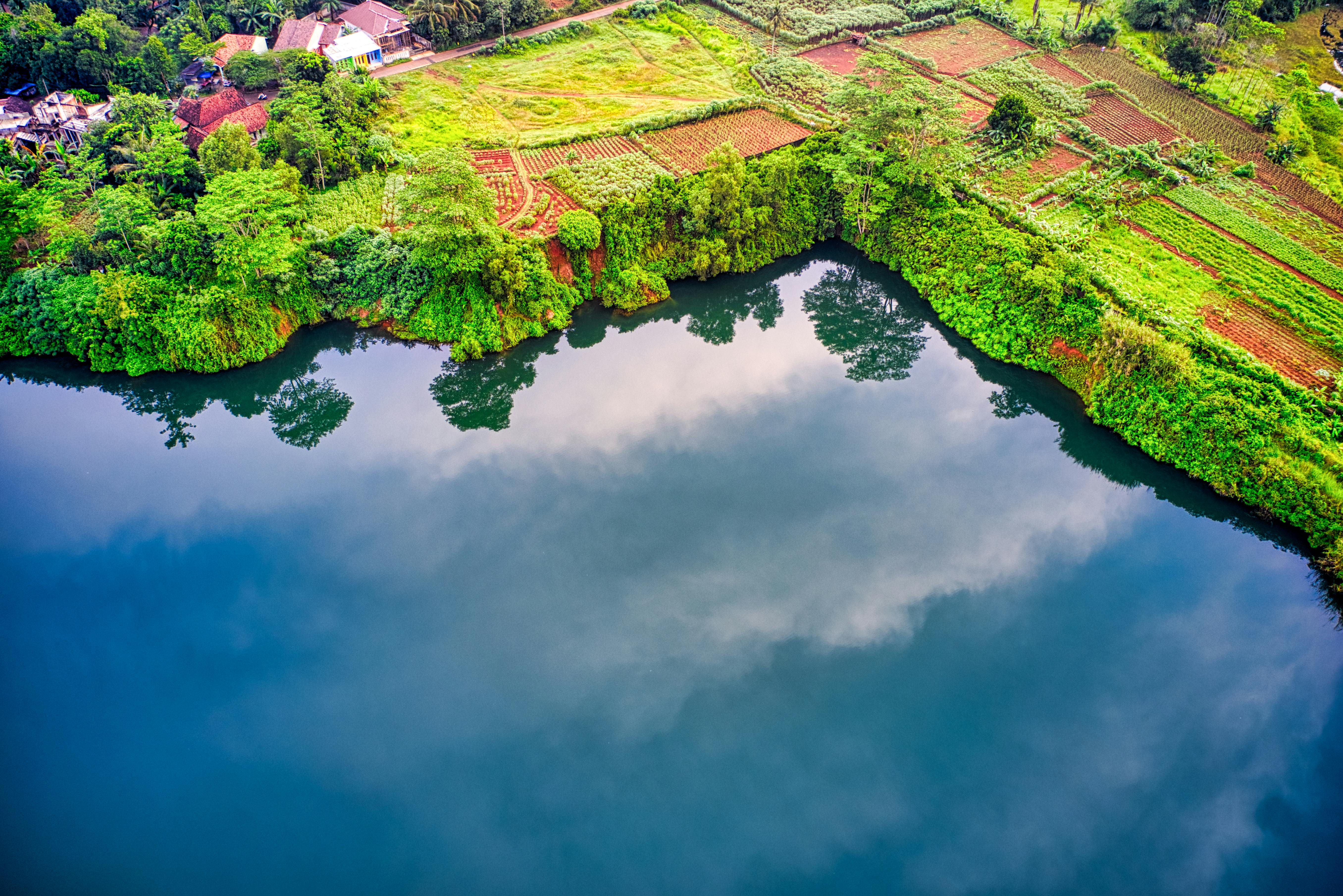 Aerial View of Body of Water Near Greenfields · Free Stock Photo