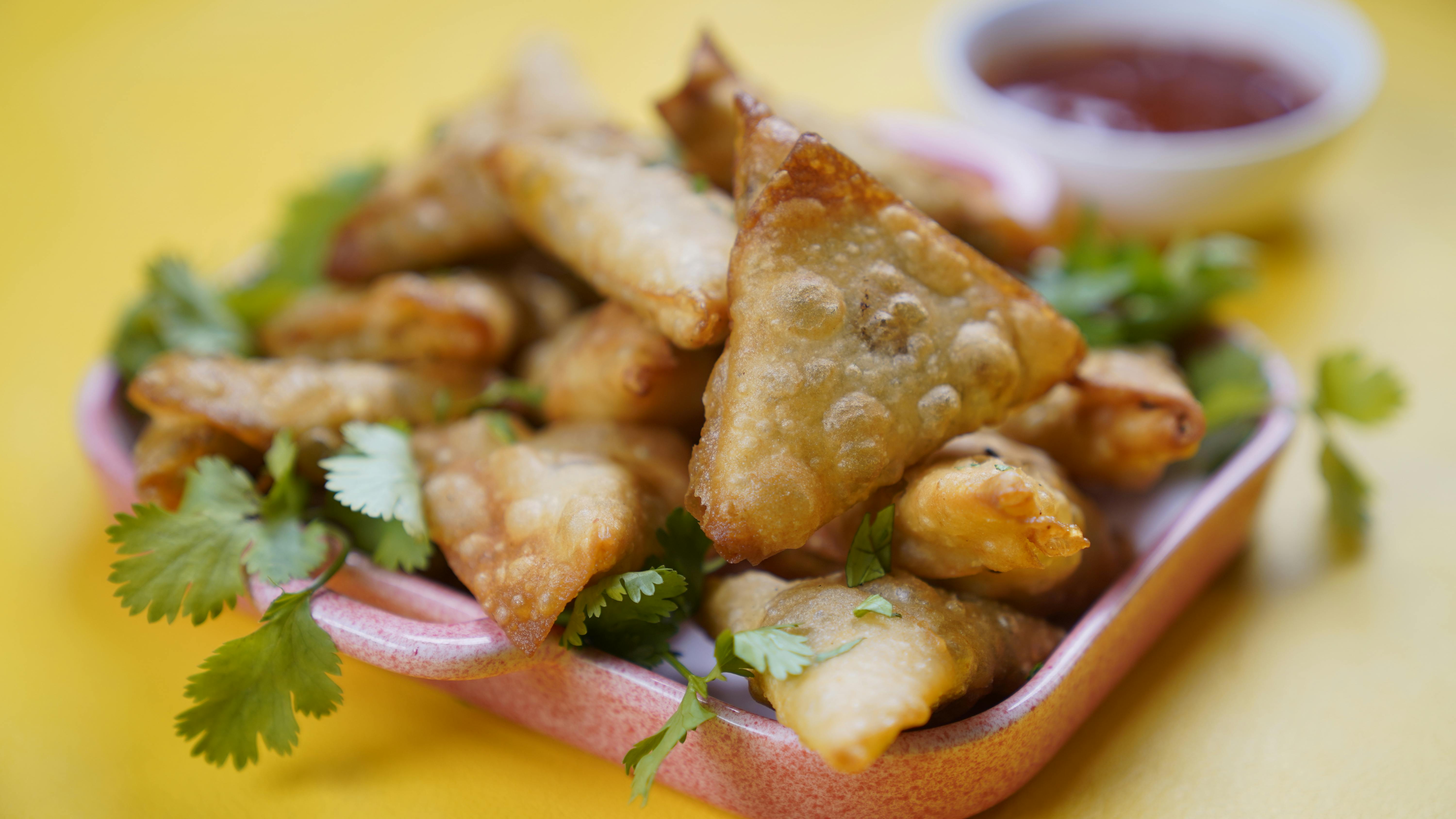 Popular Indian and Pakistani Snack Chicken and Beef Samosa | Desi food ...
