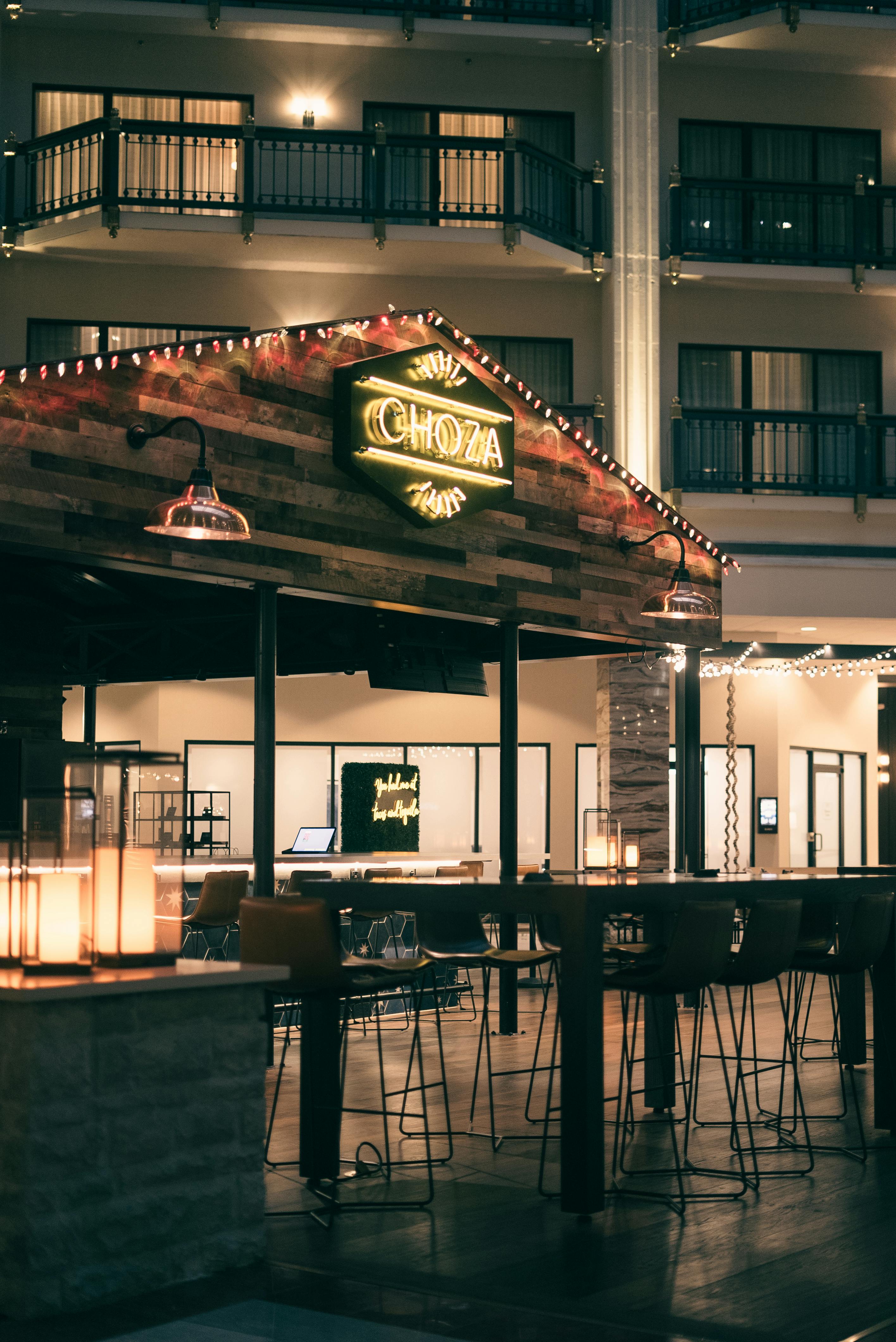 Bar With Tables Background Photos, Download The BEST Free Bar With ...