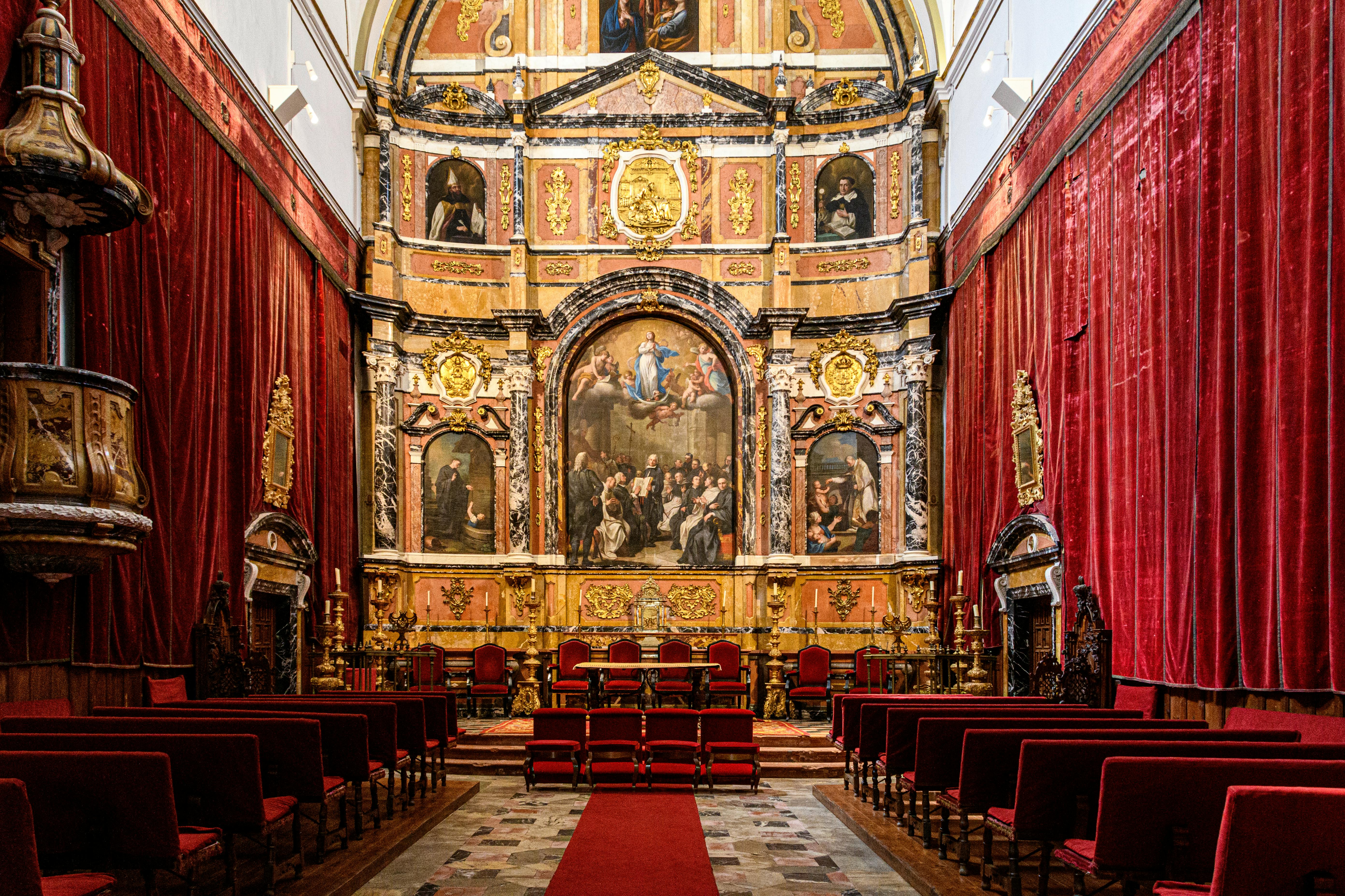 Capilla de Universidad de Salamanca · Free Stock Photo