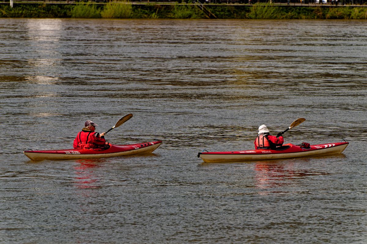 People Kayaking Photos, Download The BEST Free People Kayaking Stock ...