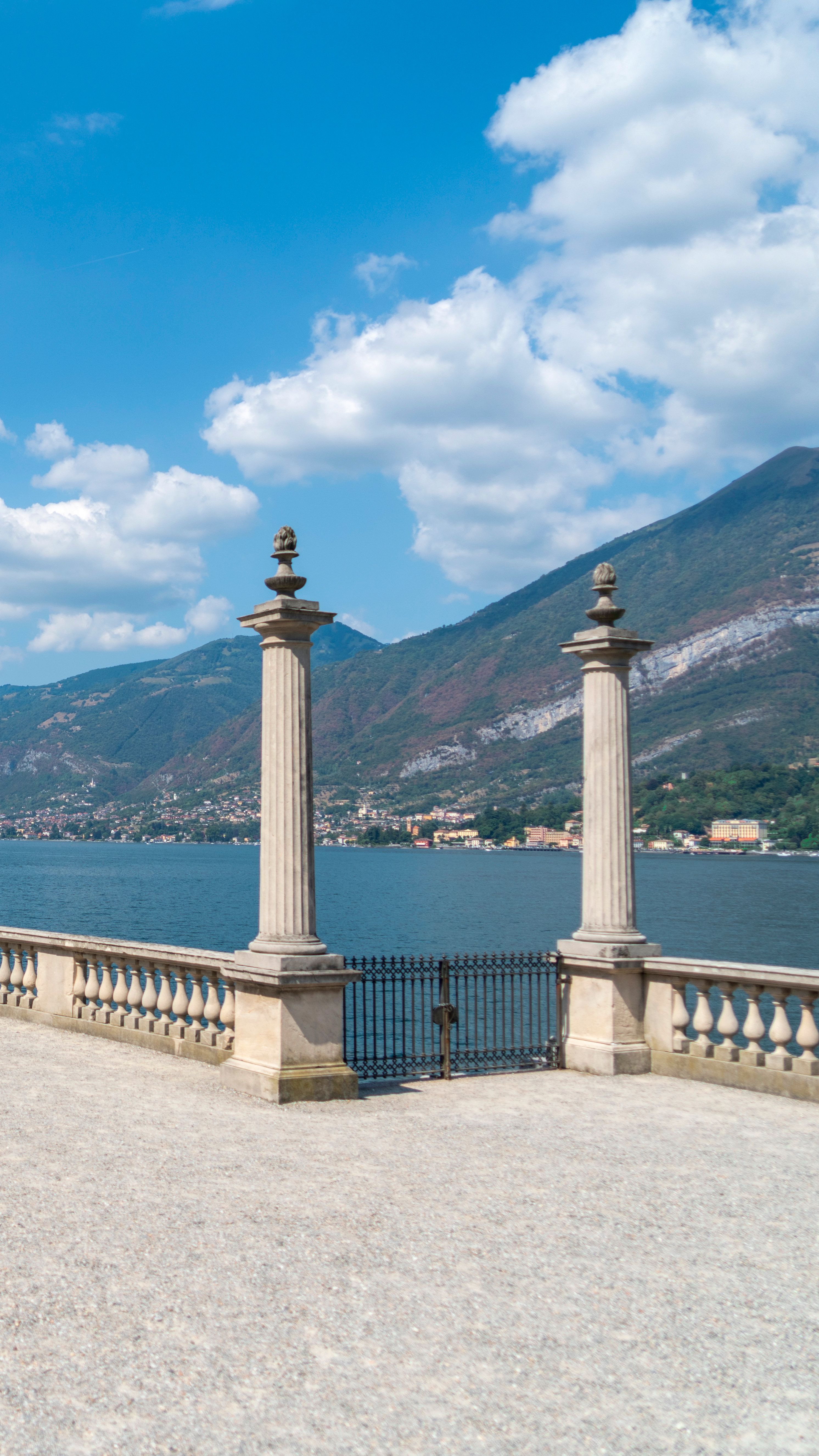 Como Lake behind Columns on Promenade · Free Stock Photo