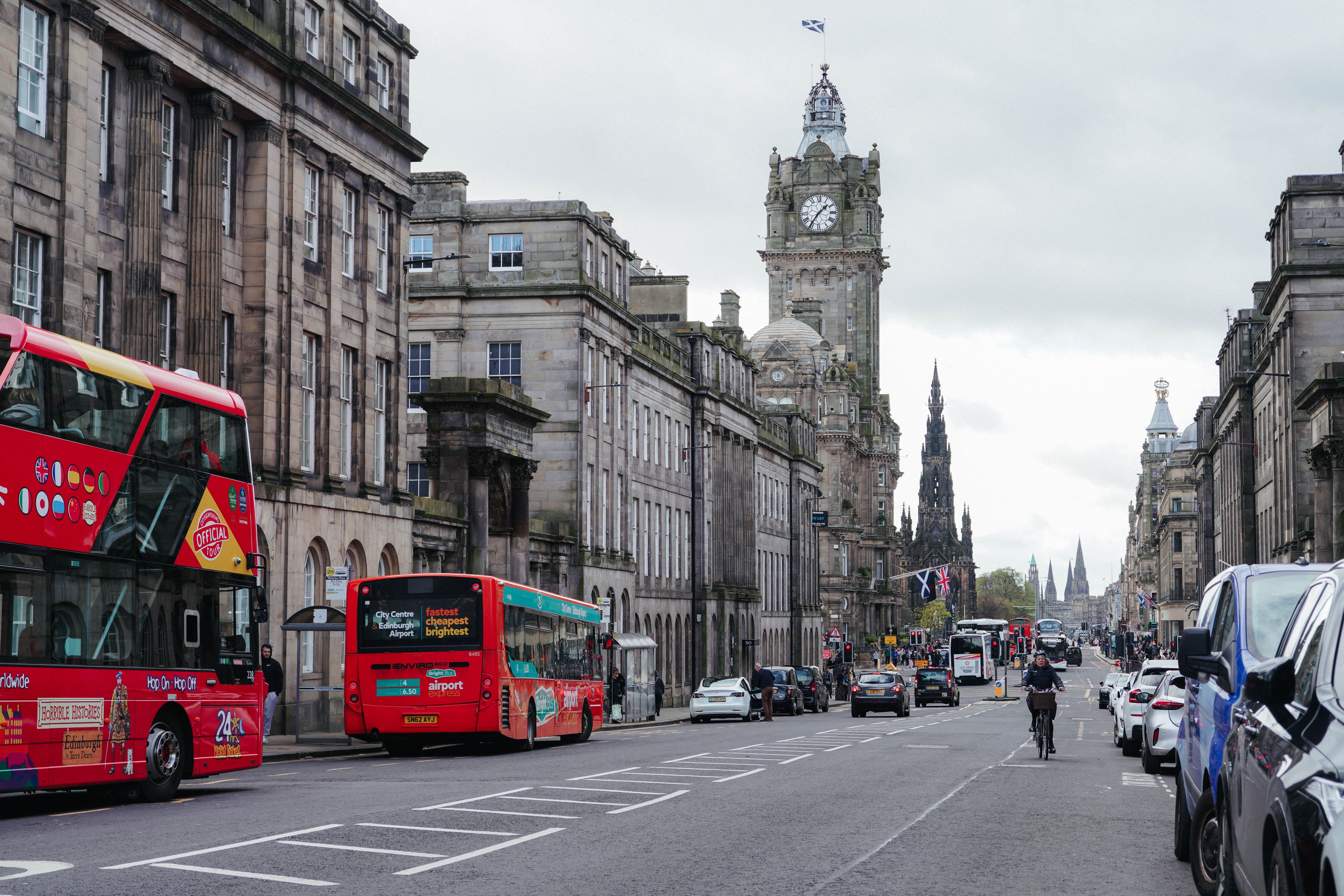 Princess Street in Edinburgh leading to Calton Hill · Free Stock Photo