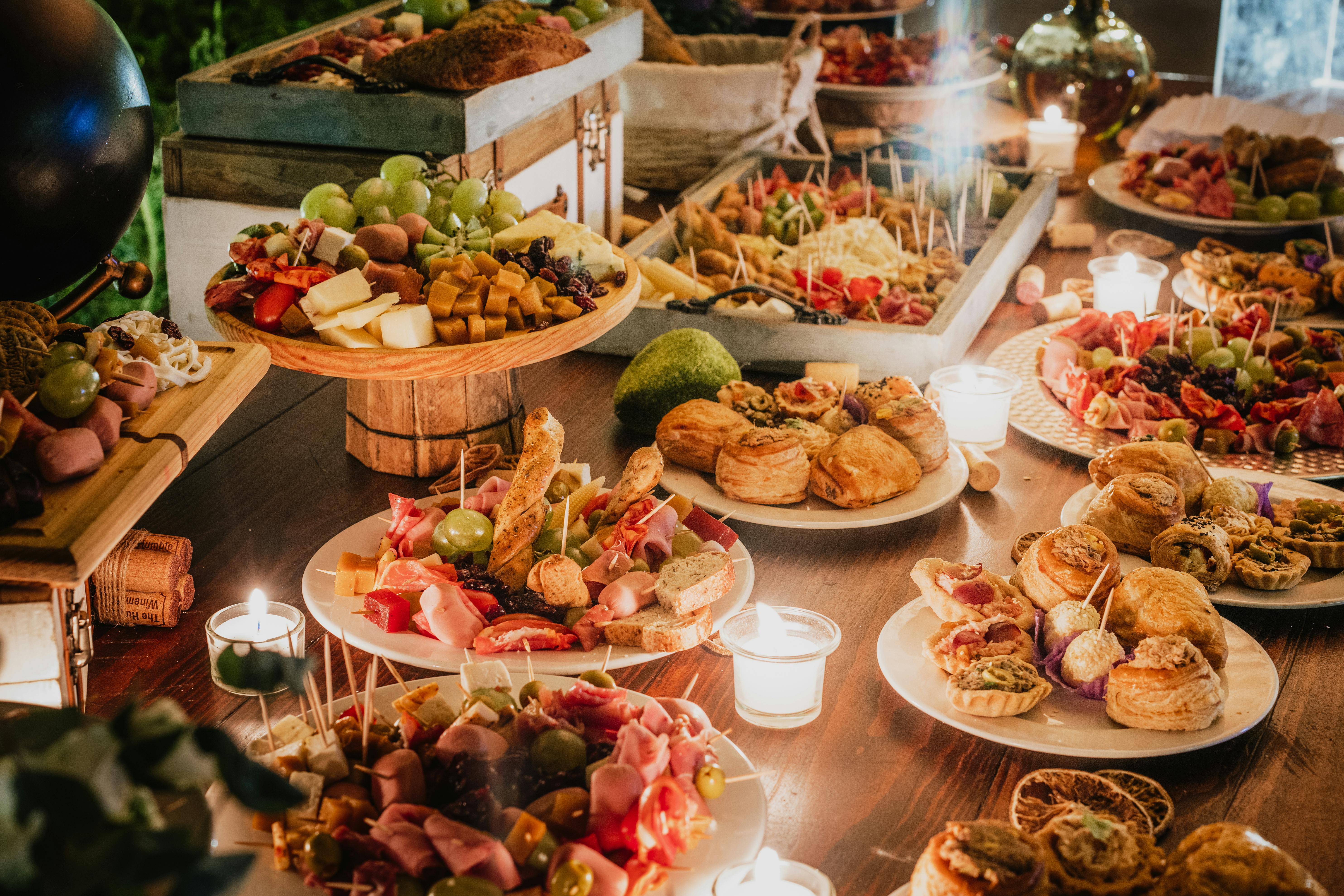 Dinner Plates Photos, Download The BEST Free Dinner Plates Stock Photos ...