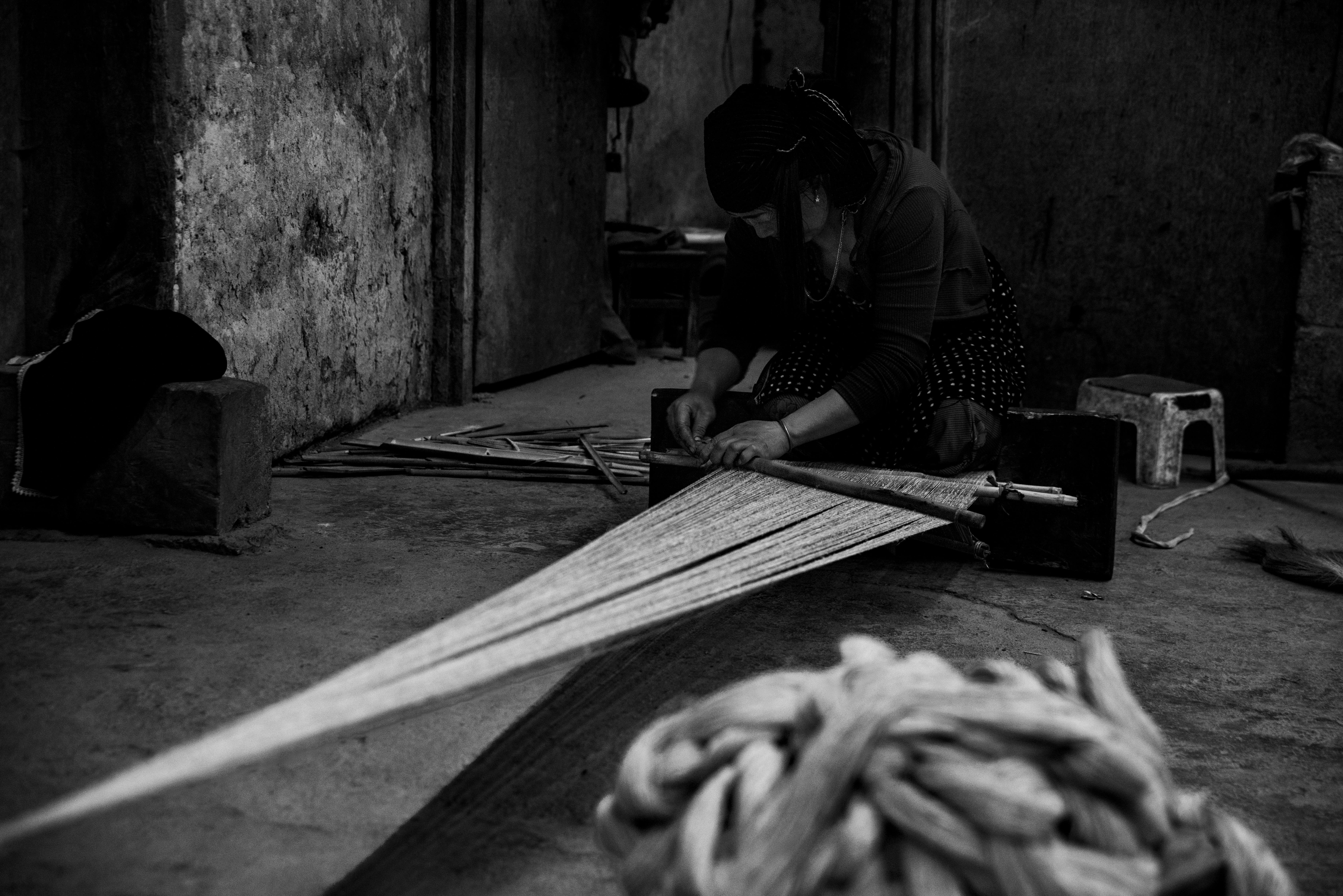 Woman Weaving in Manufacture · Free Stock Photo
