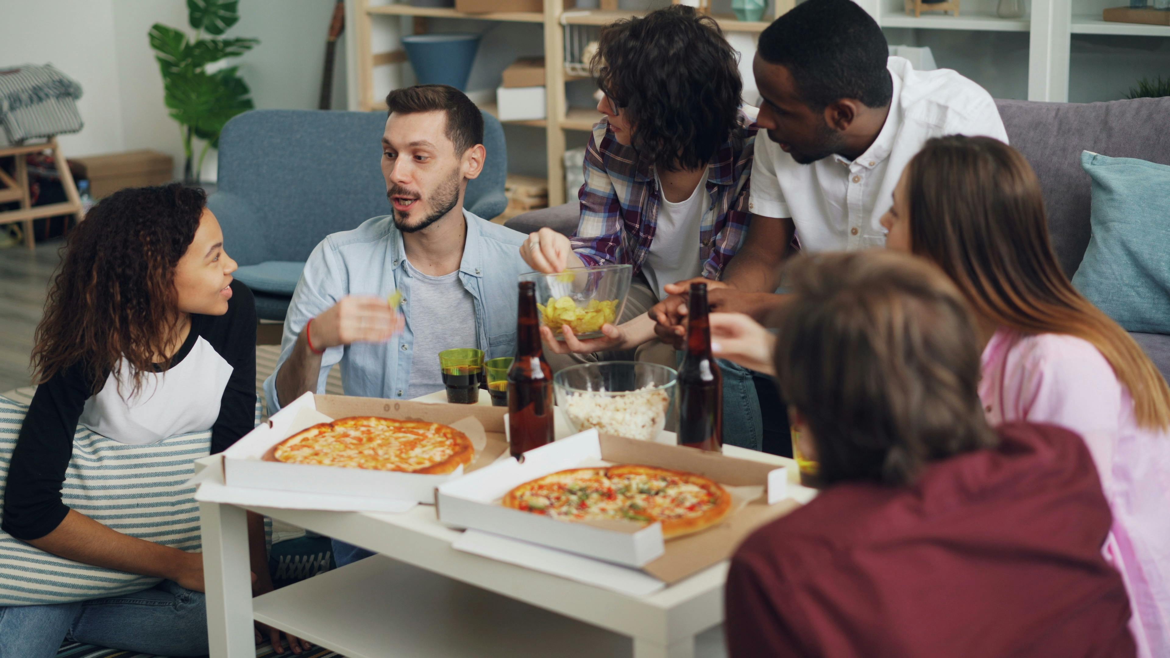 Foto de stock gratuita sobre actividad de grupo, adentro, adultos ...