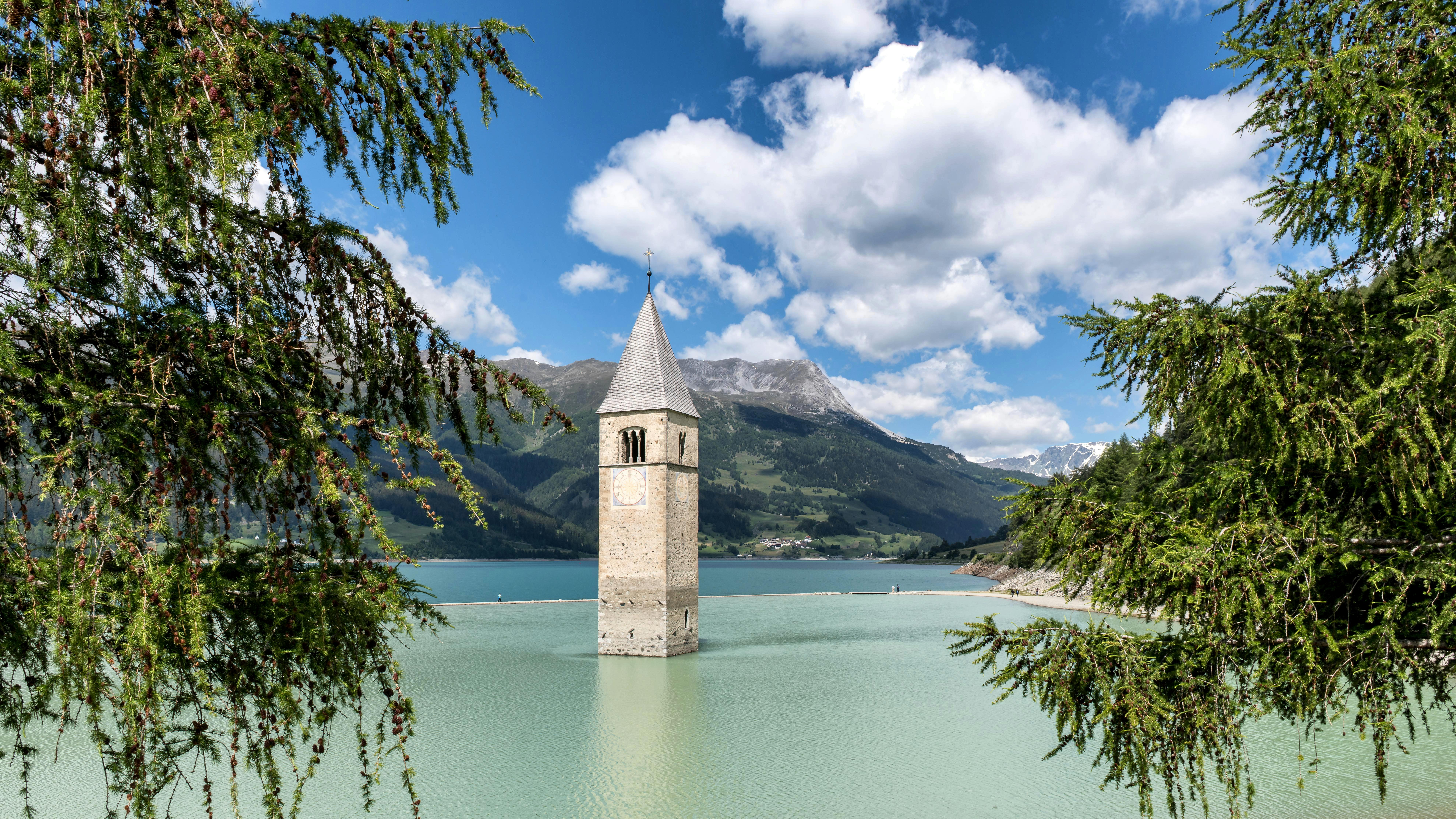 Curon Venosta Vecchia Tower in Lake Resia in Italy · Free Stock Photo