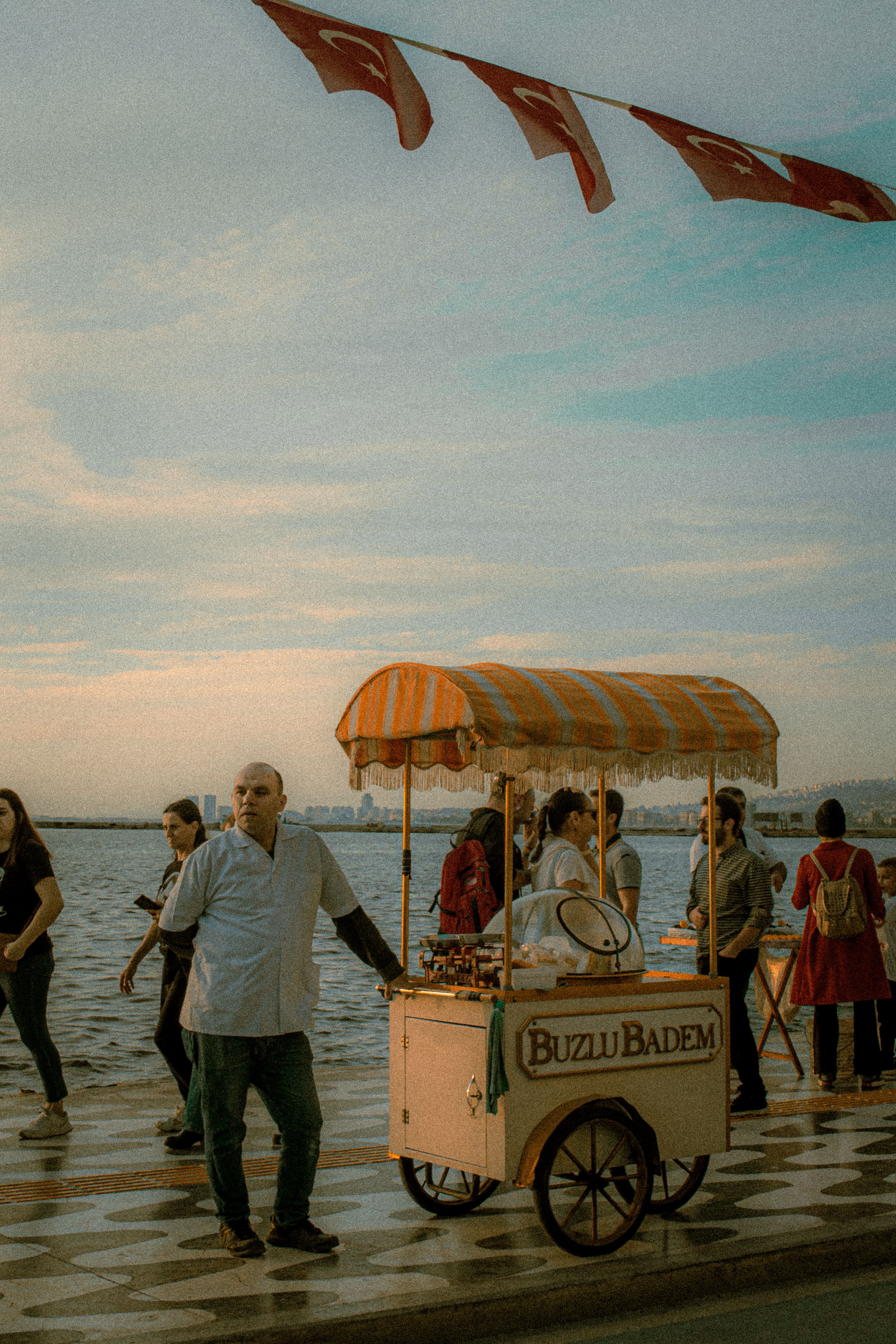 Food Stand on Promenade in Izmir · Free Stock Photo