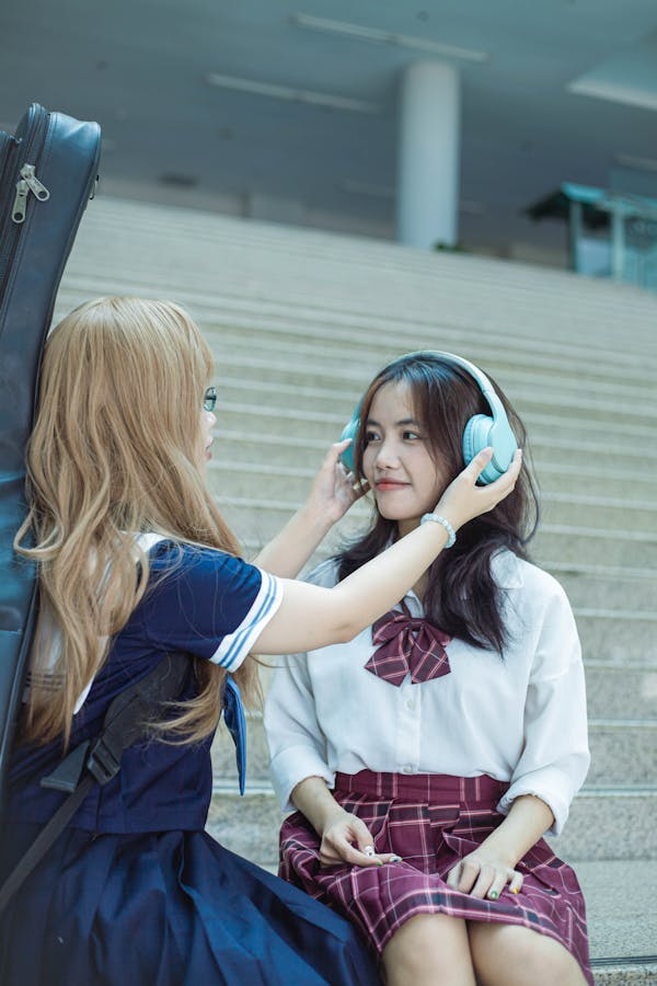 School Girls Photos, Download The BEST Free School Girls Stock Photos ...