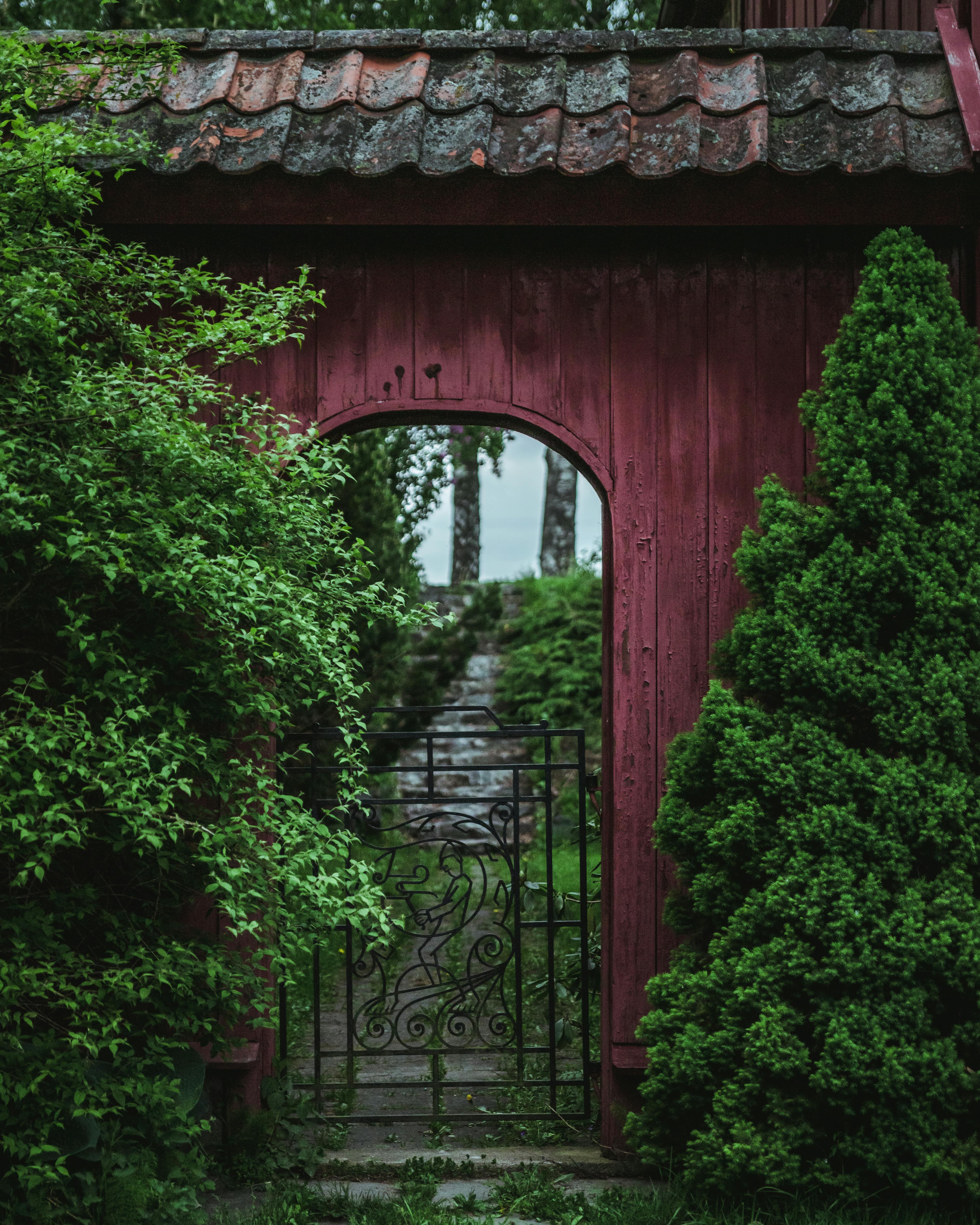 40,000+ Best Garden Gate Photos · 100% Free Download · Pexels Stock Photos