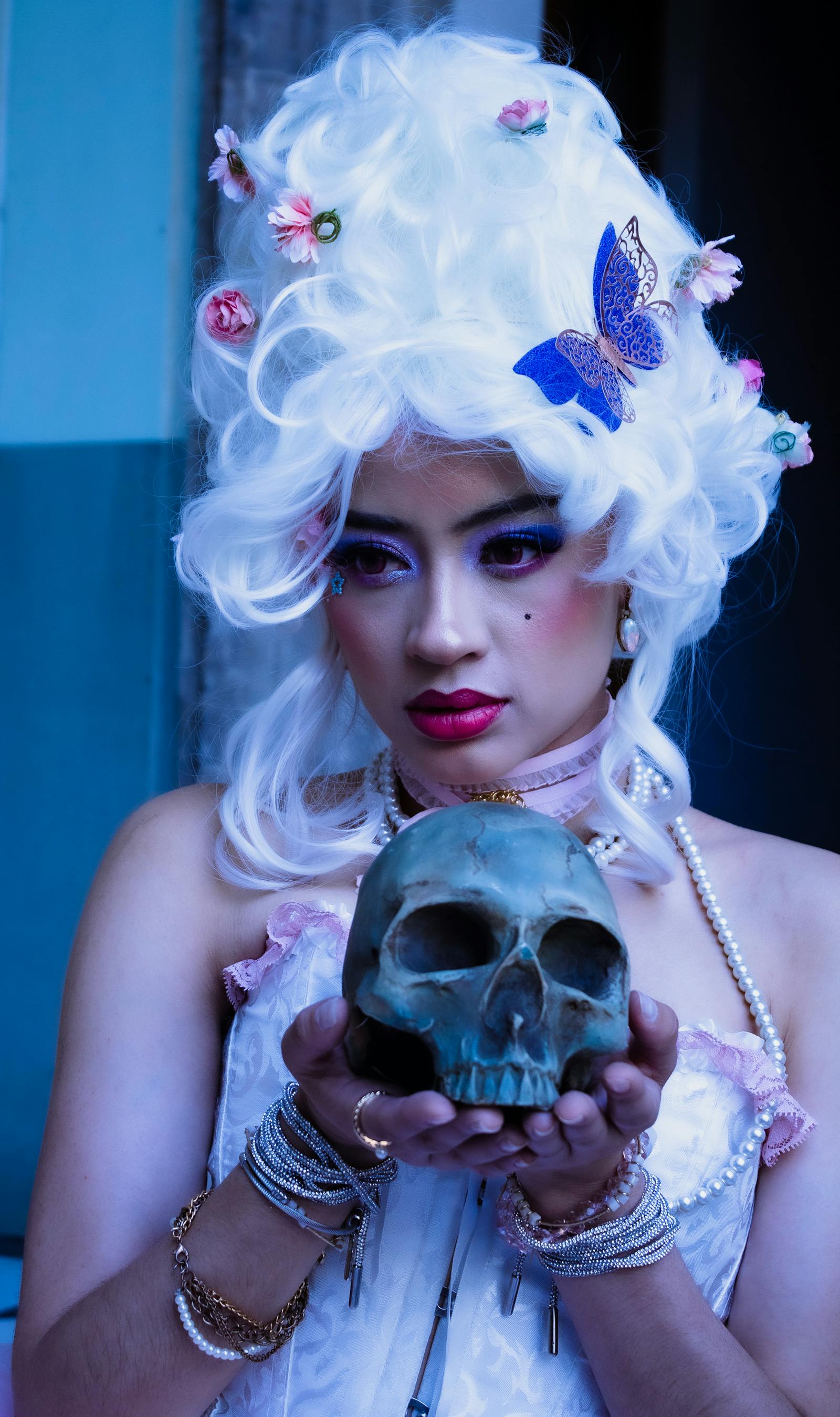 Wig Photos, Download The BEST Free Wig Stock Photos & HD Images