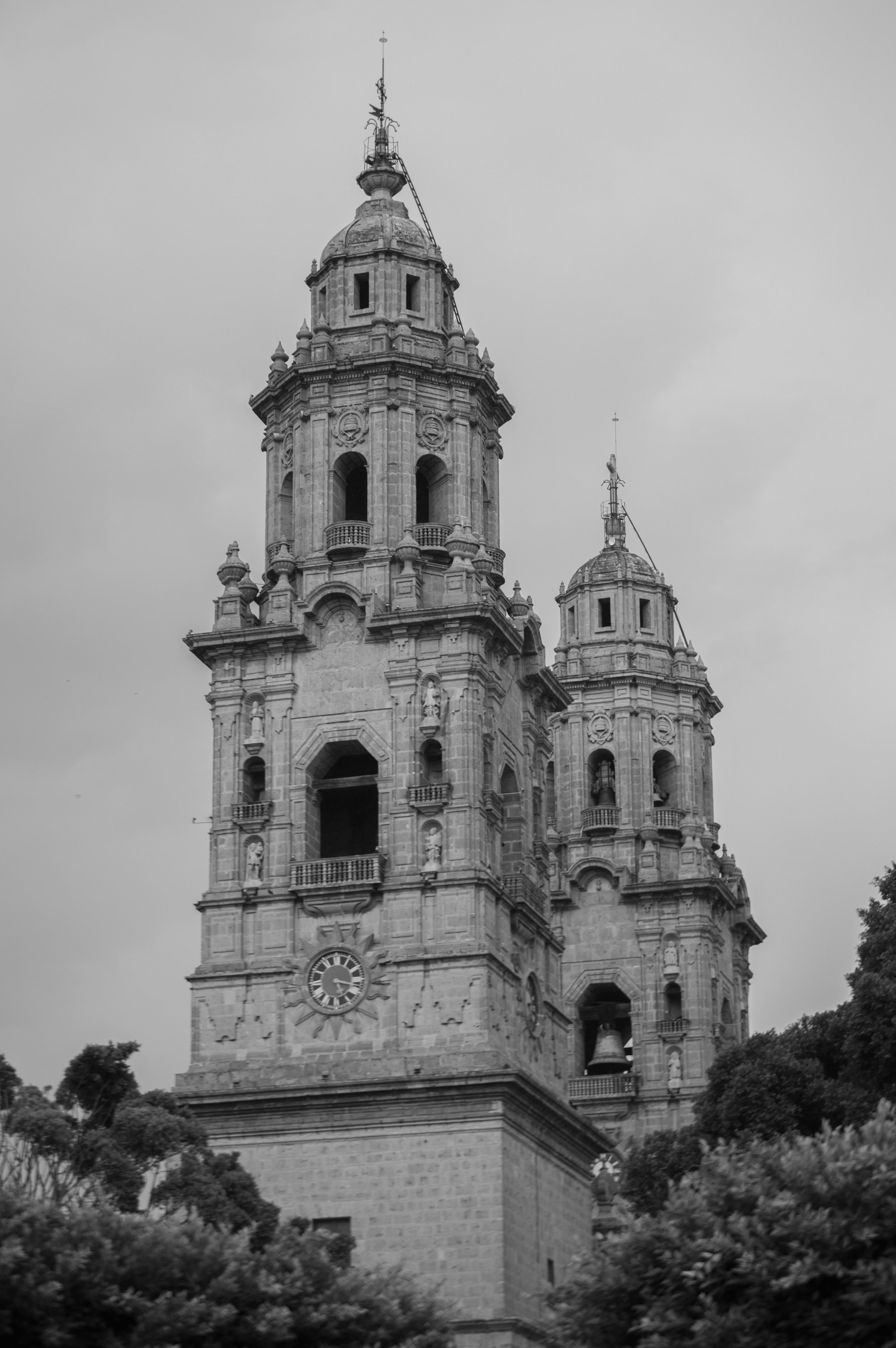 Brown Concrete Dome Building · Free Stock Photo