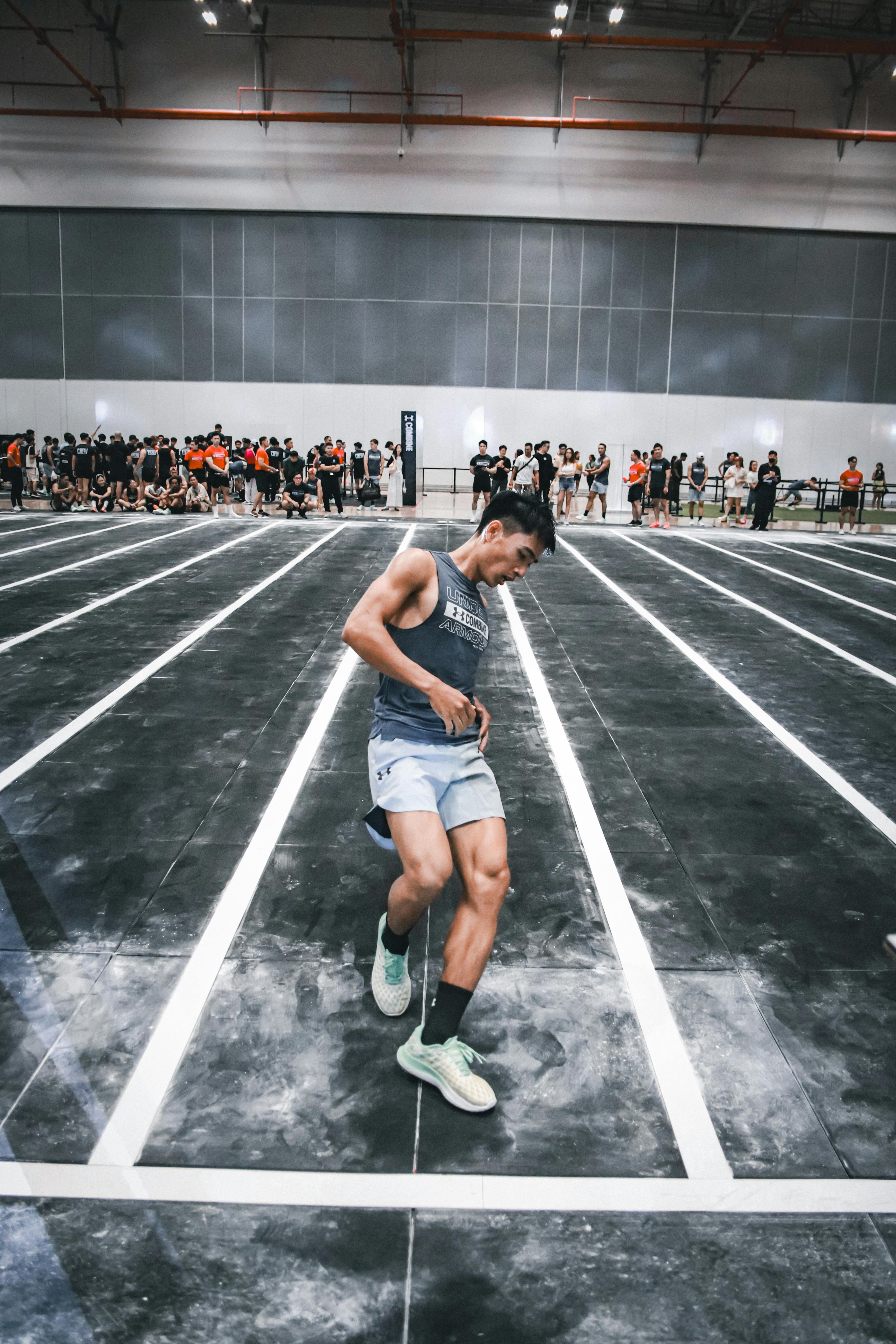 People Running during Daytime · Free Stock Photo