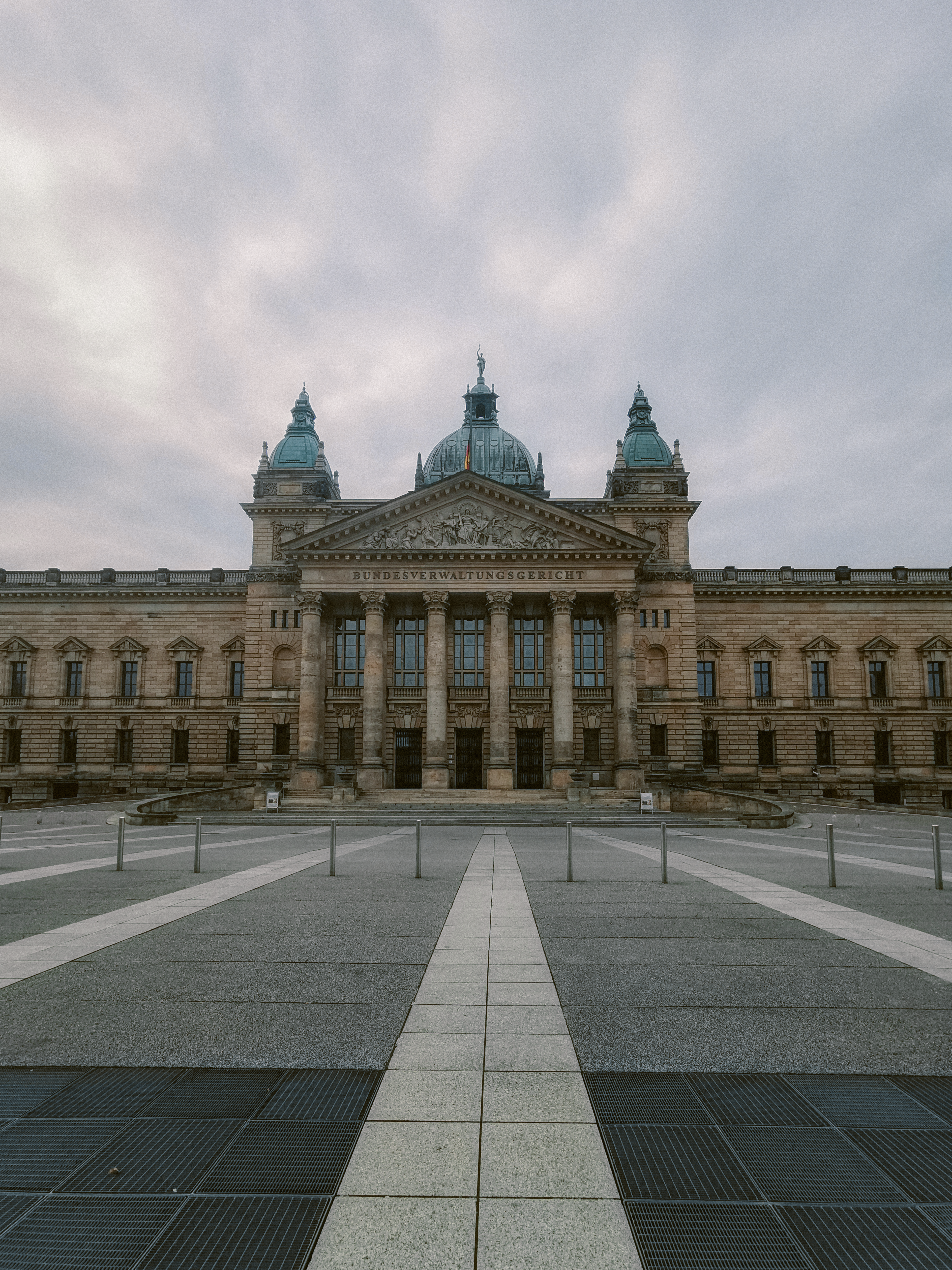 Facade of the Federal Administrative Court · Free Stock Photo
