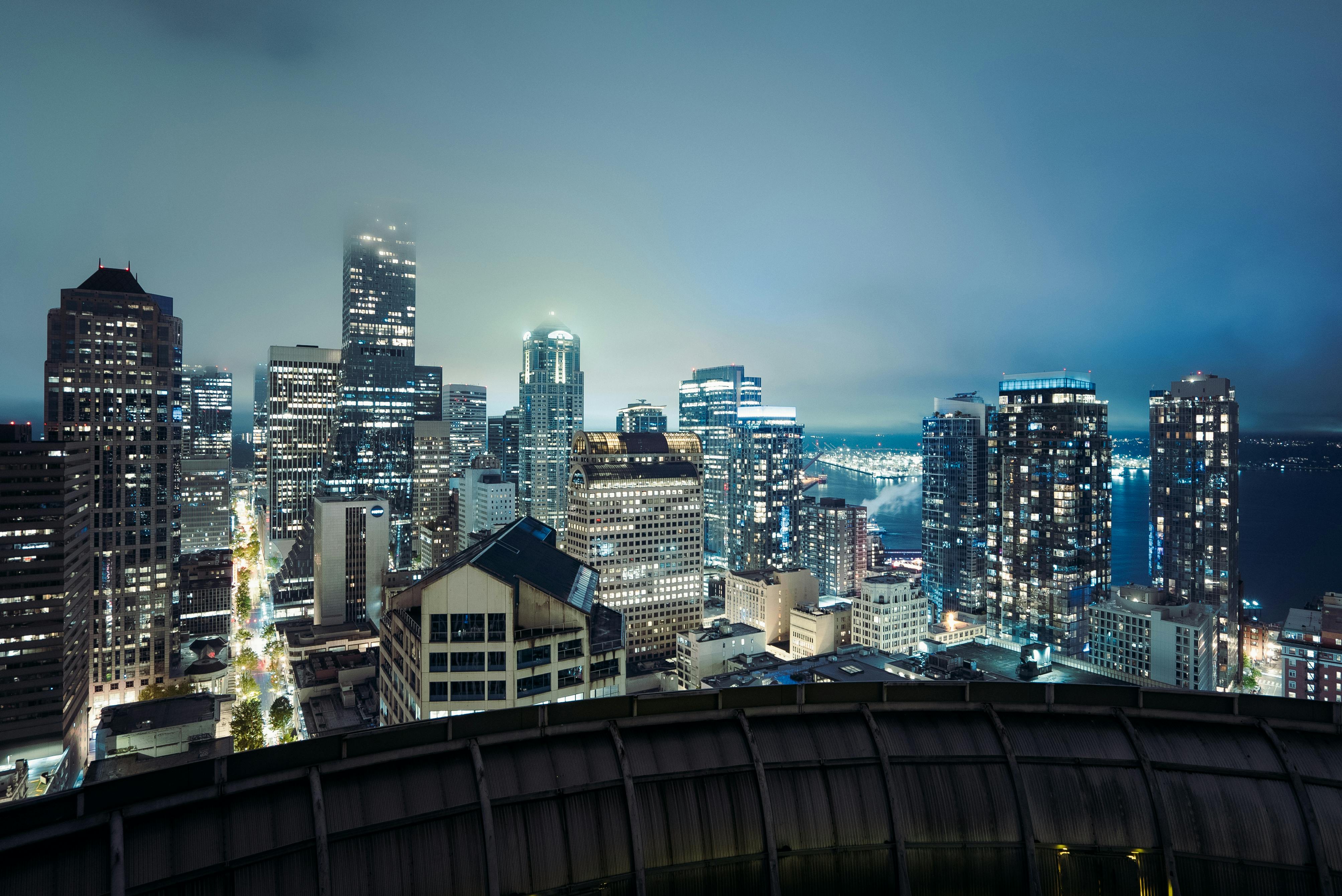 View of Seattle at Night seen from Rooftop, USA · Free Stock Photo
