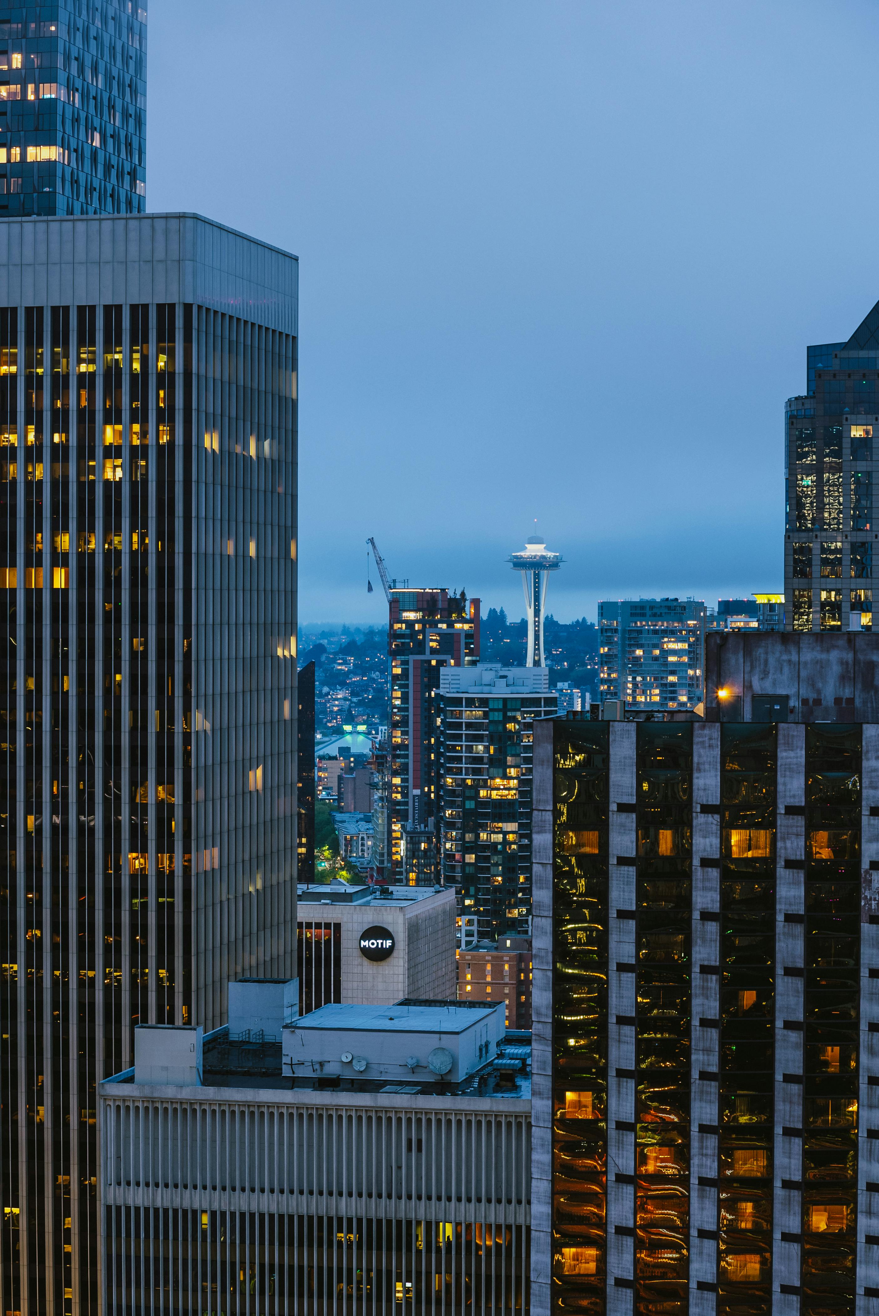 Seattle Cityscape in Evening · Free Stock Photo