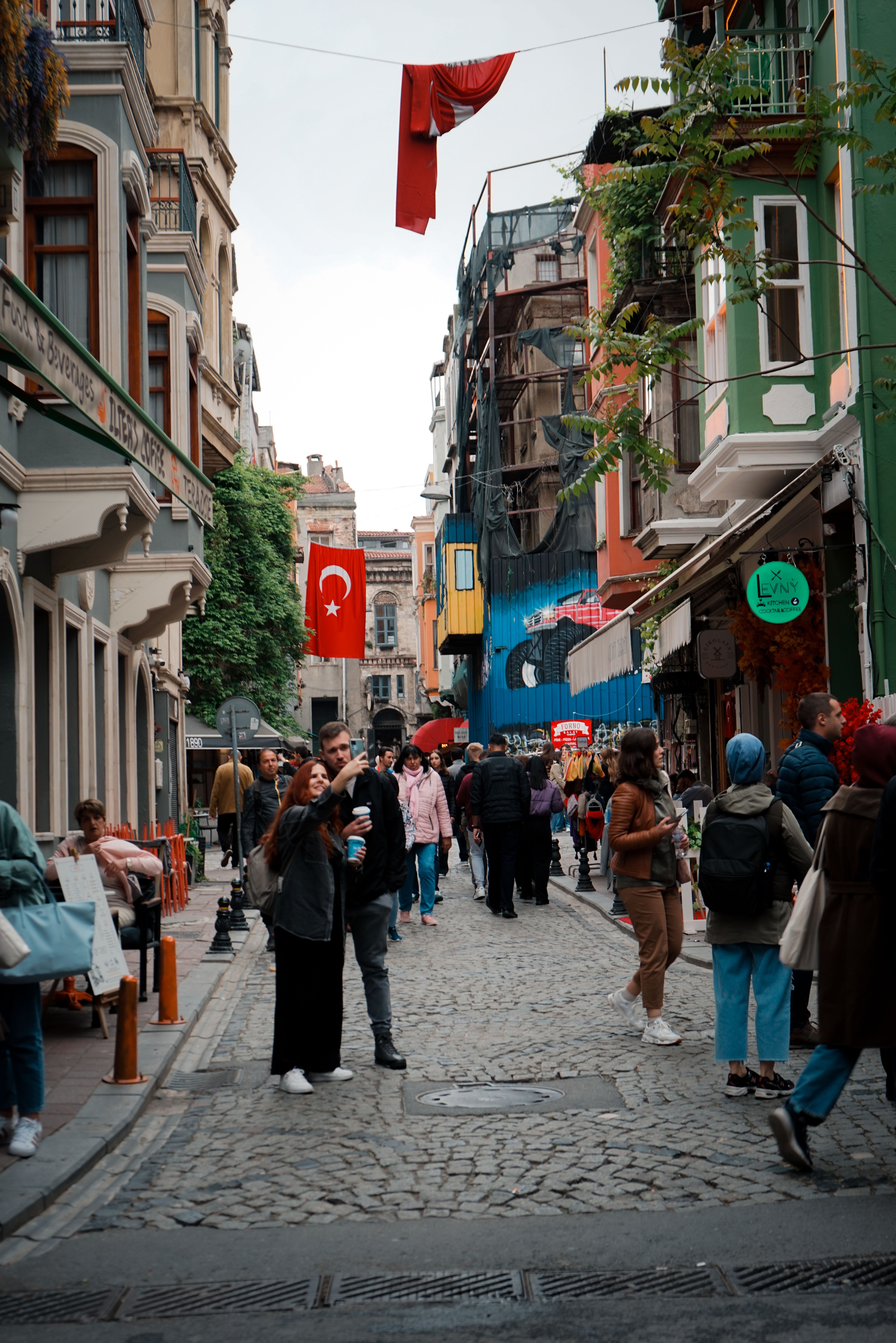 Street and Houses in City in Turkey · Free Stock Photo