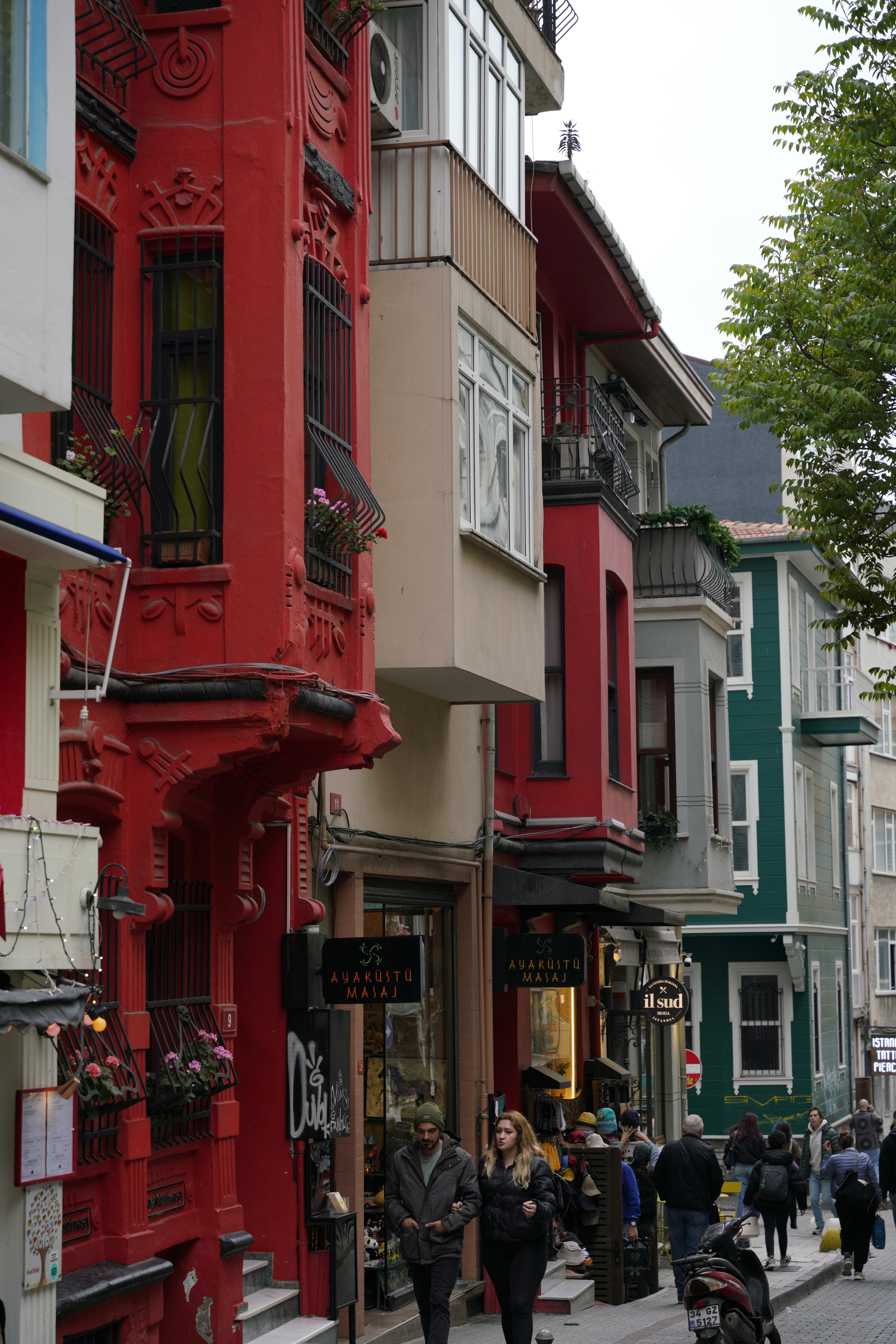 A Busy Street in the City · Free Stock Photo
