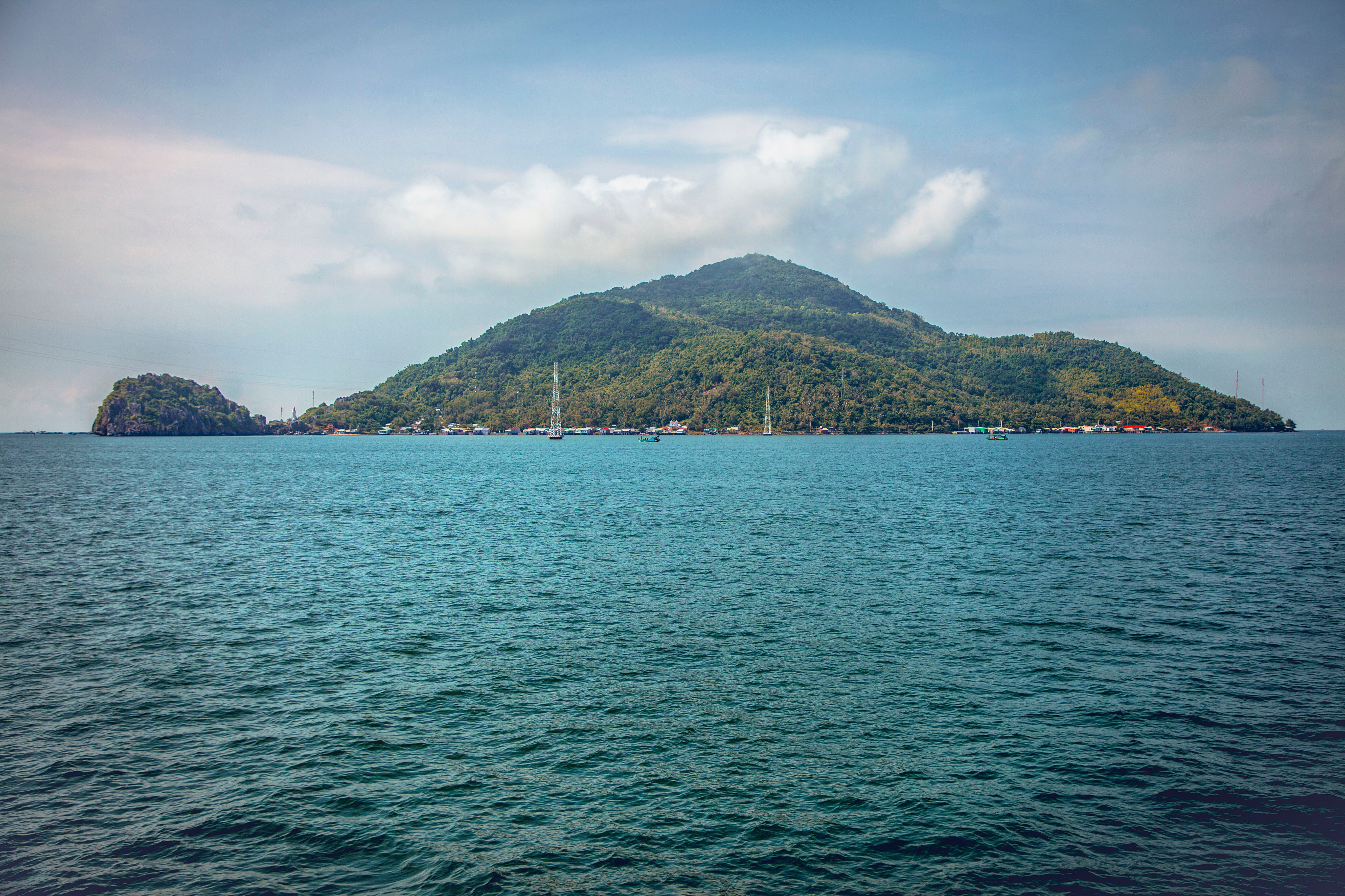 Hill on Island on Sea · Free Stock Photo
