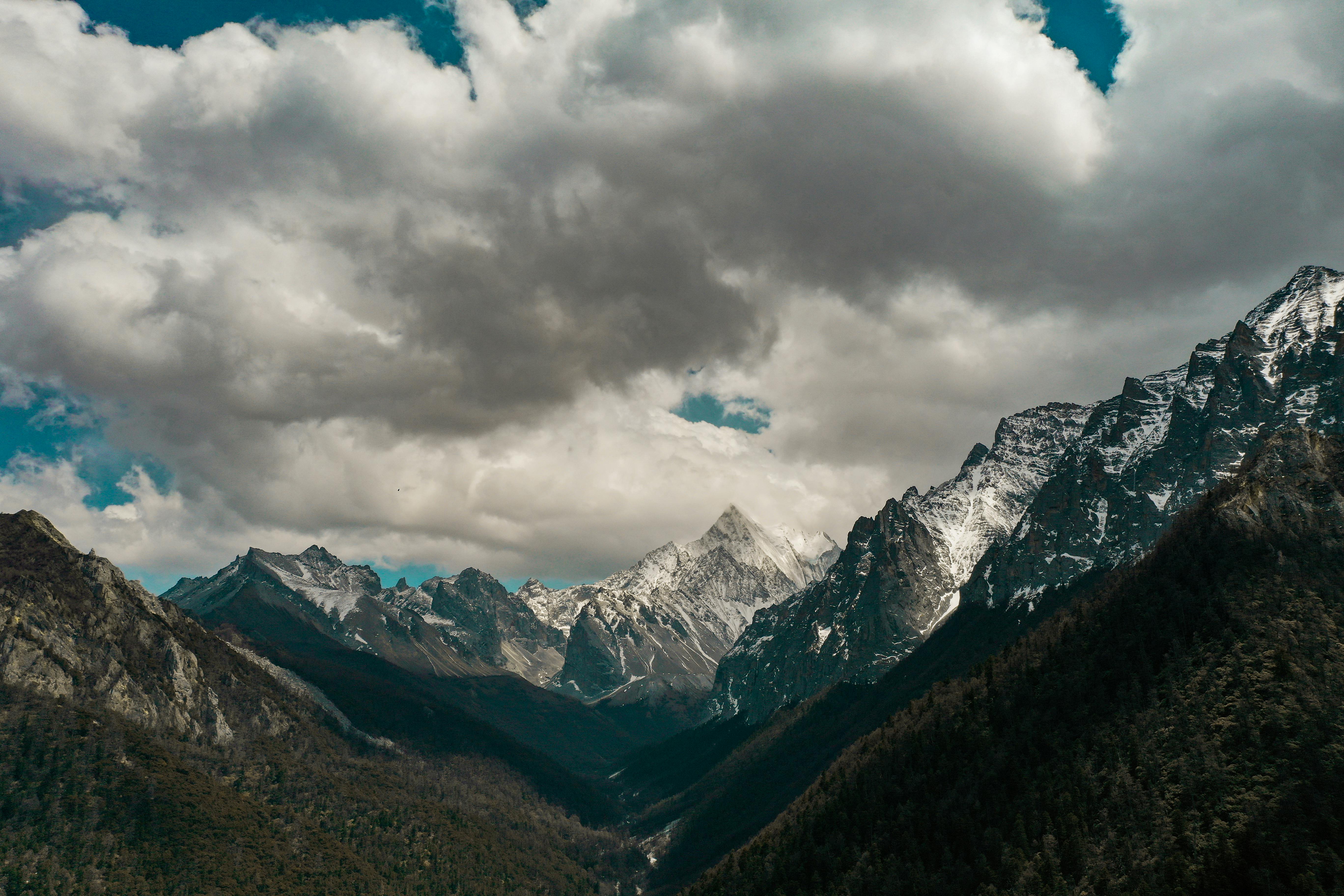 Range คน Photos, Download The BEST Free Range คน Stock Photos & HD Images