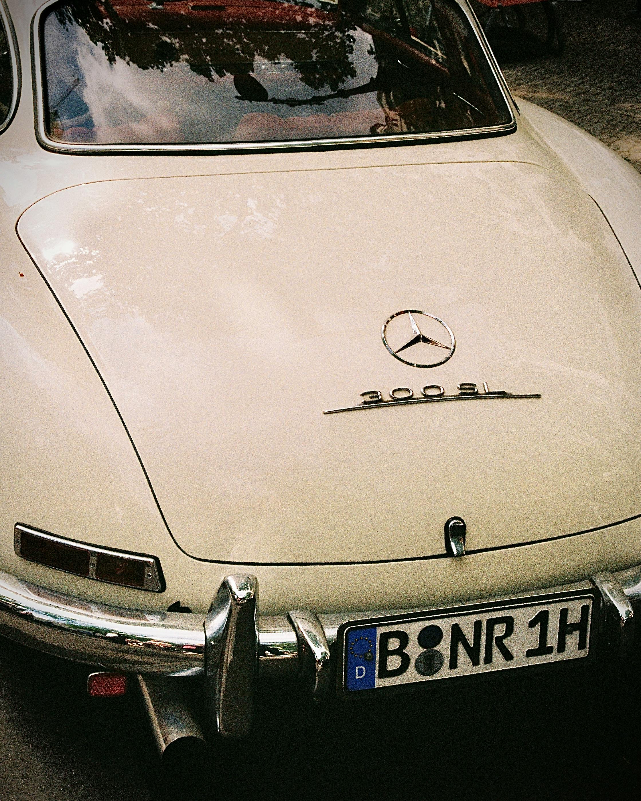 Back of Mercedes-Benz 300 SL · Free Stock Photo