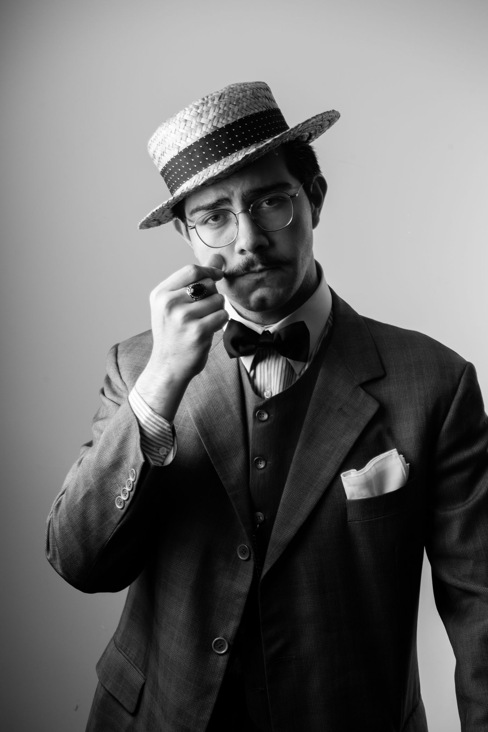 Man In Suit Black And White Photos, Download The BEST Free Man In Suit ...