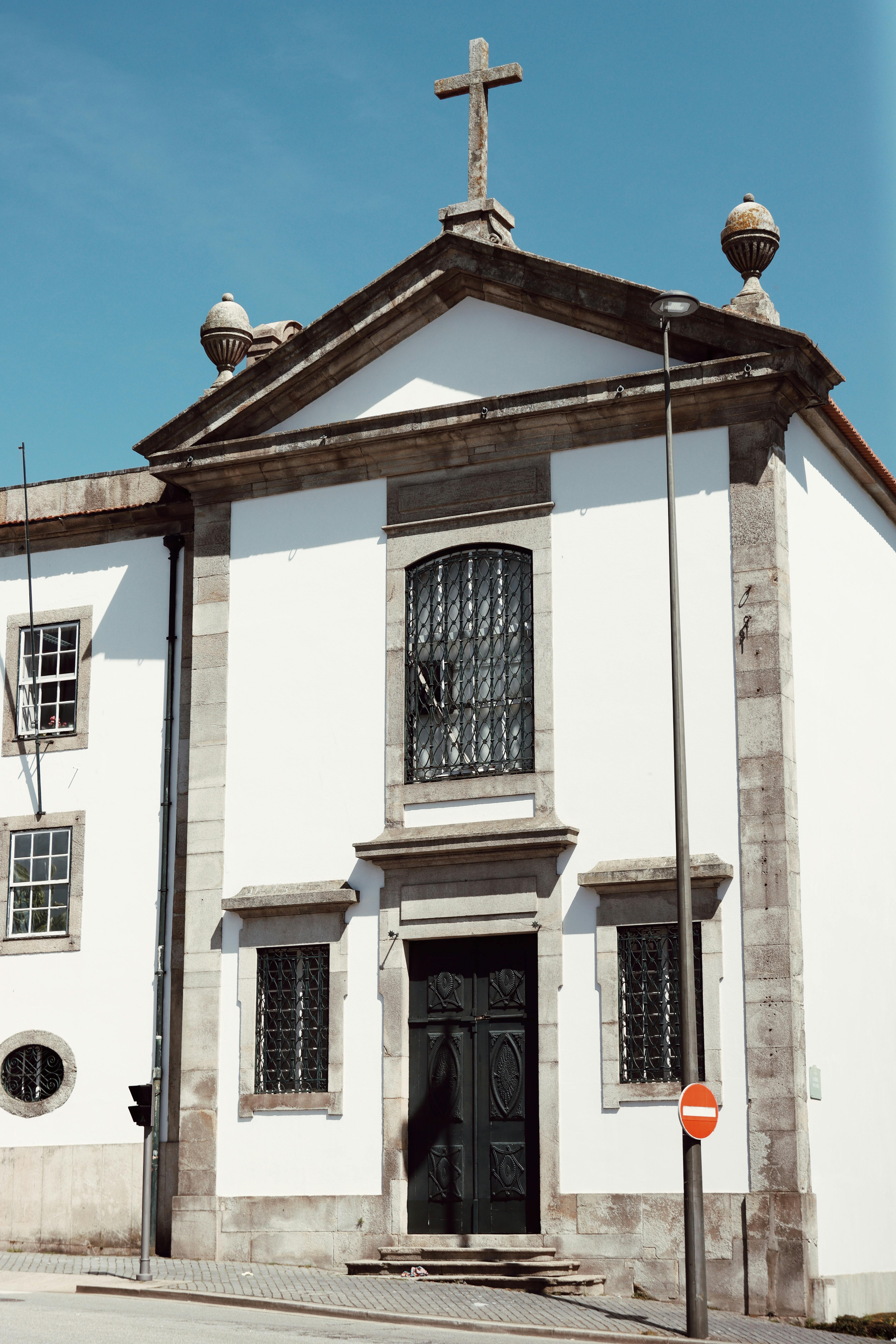 Entrance to Capela do Postigo do Sol in Porto · Free Stock Photo