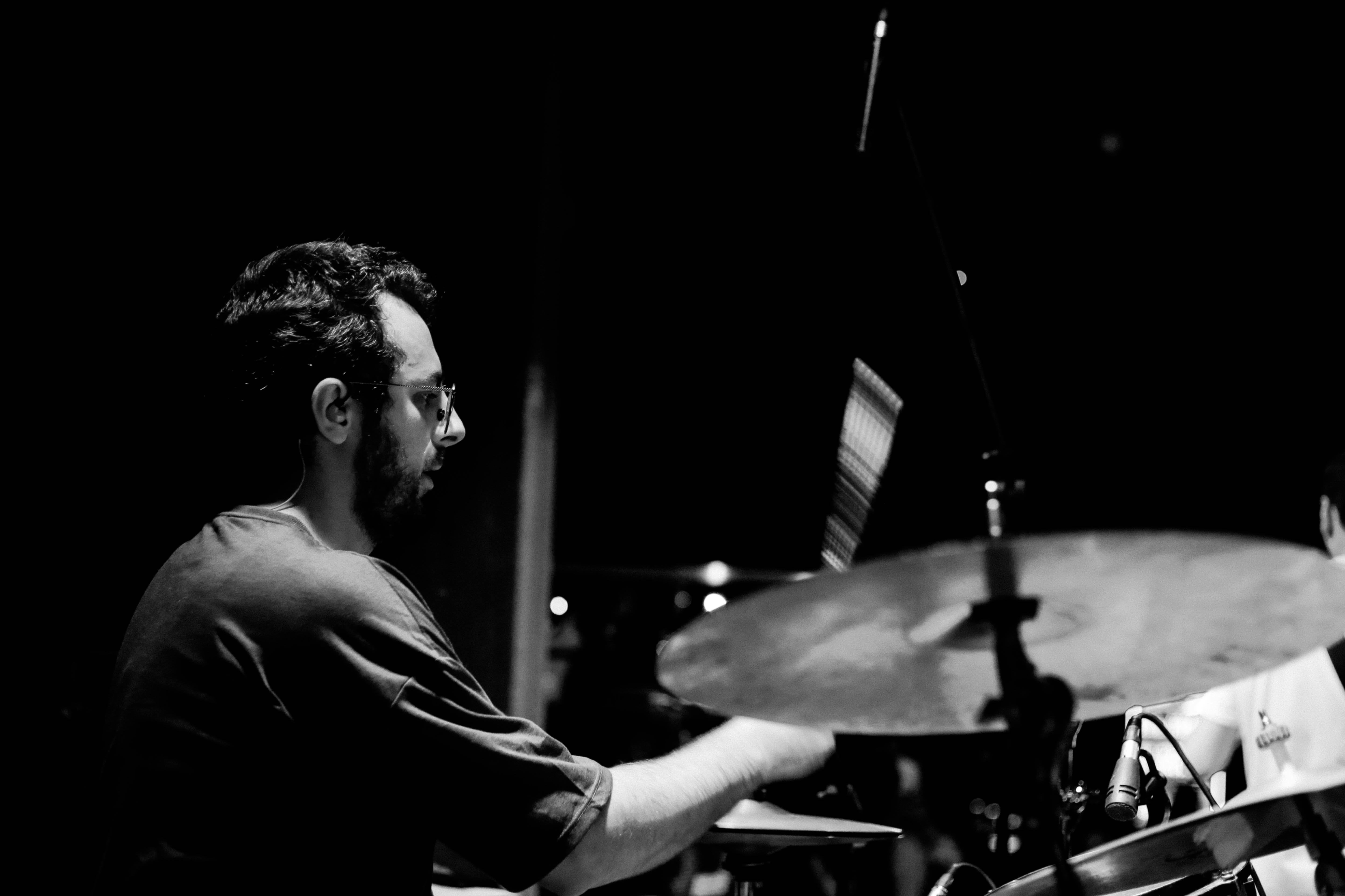 Drummer in Black and White · Free Stock Photo