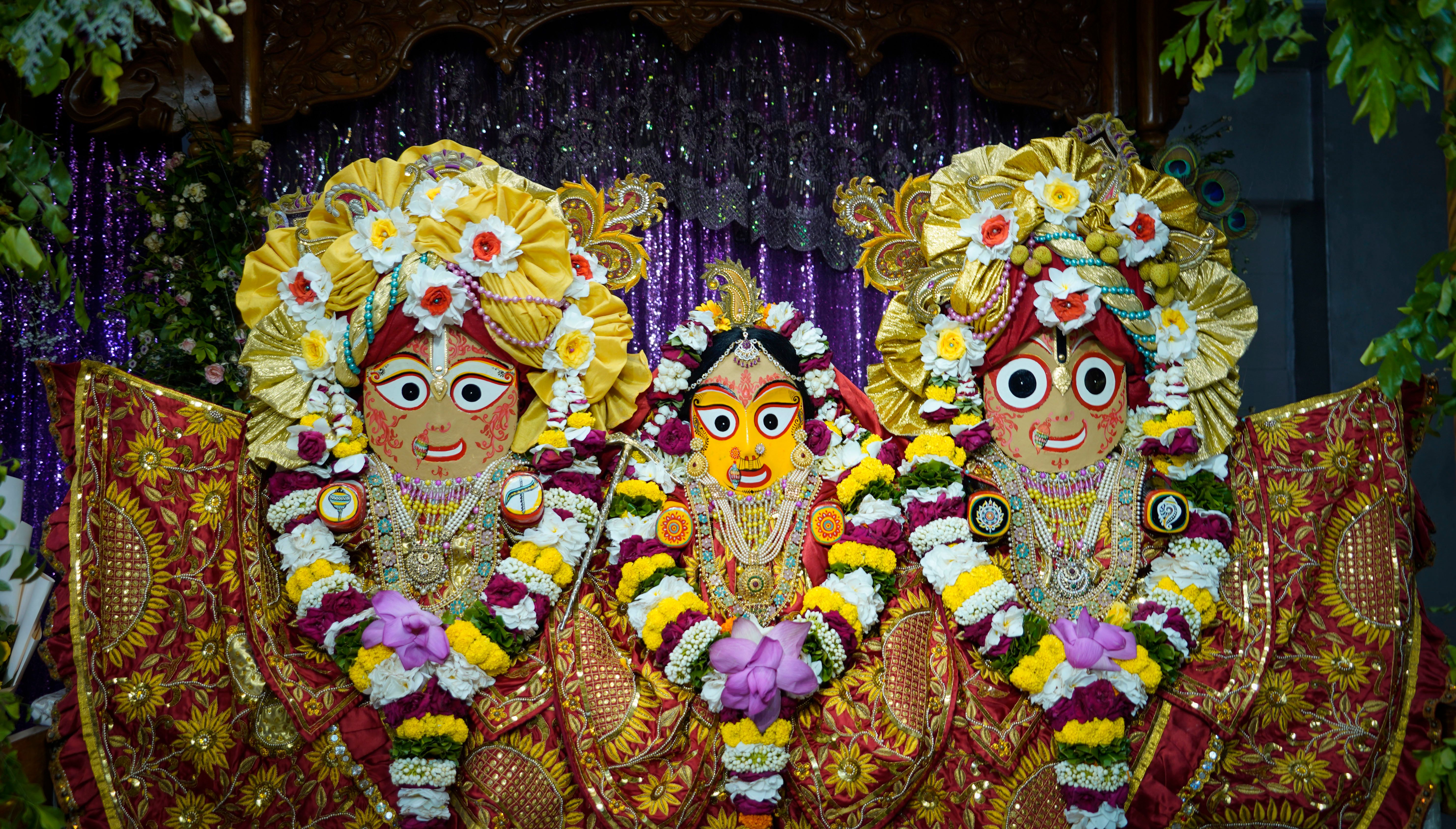 Dressed Paper Figures of Smiling Hindu Deities · Free Stock Photo