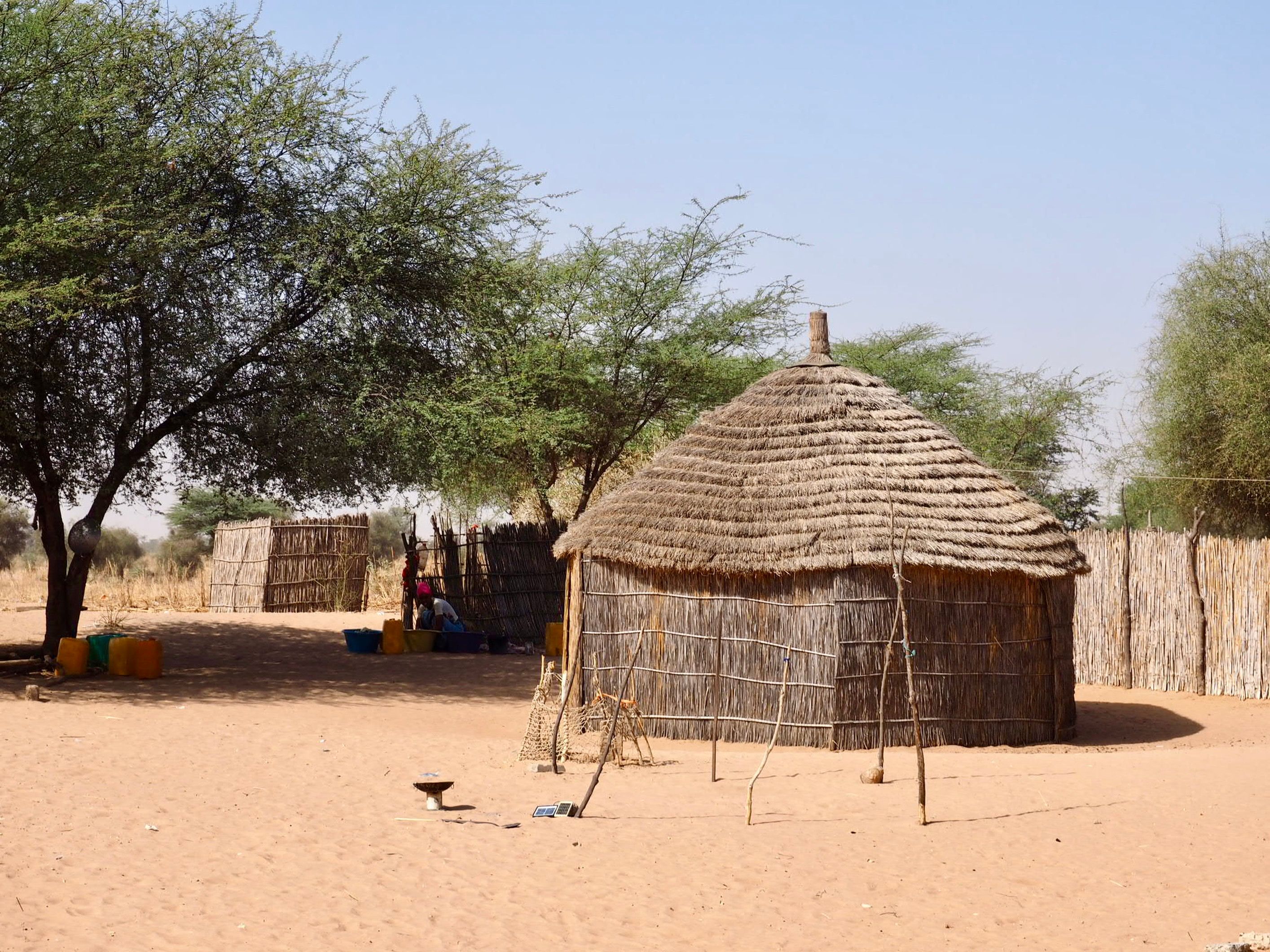 Hut in a Village · Free Stock Photo