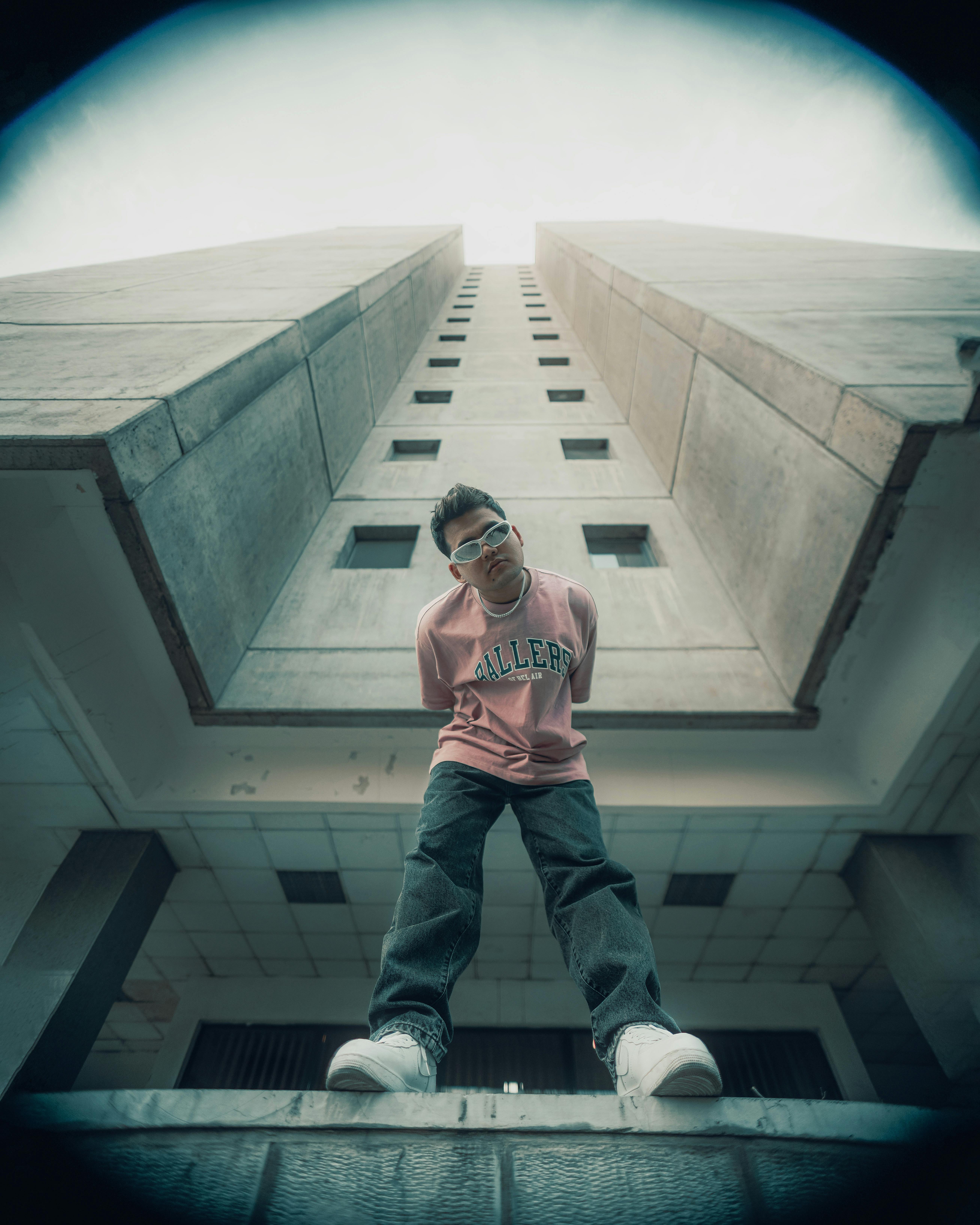 Low Angle Model Photos, Download The BEST Free Low Angle Model Stock ...