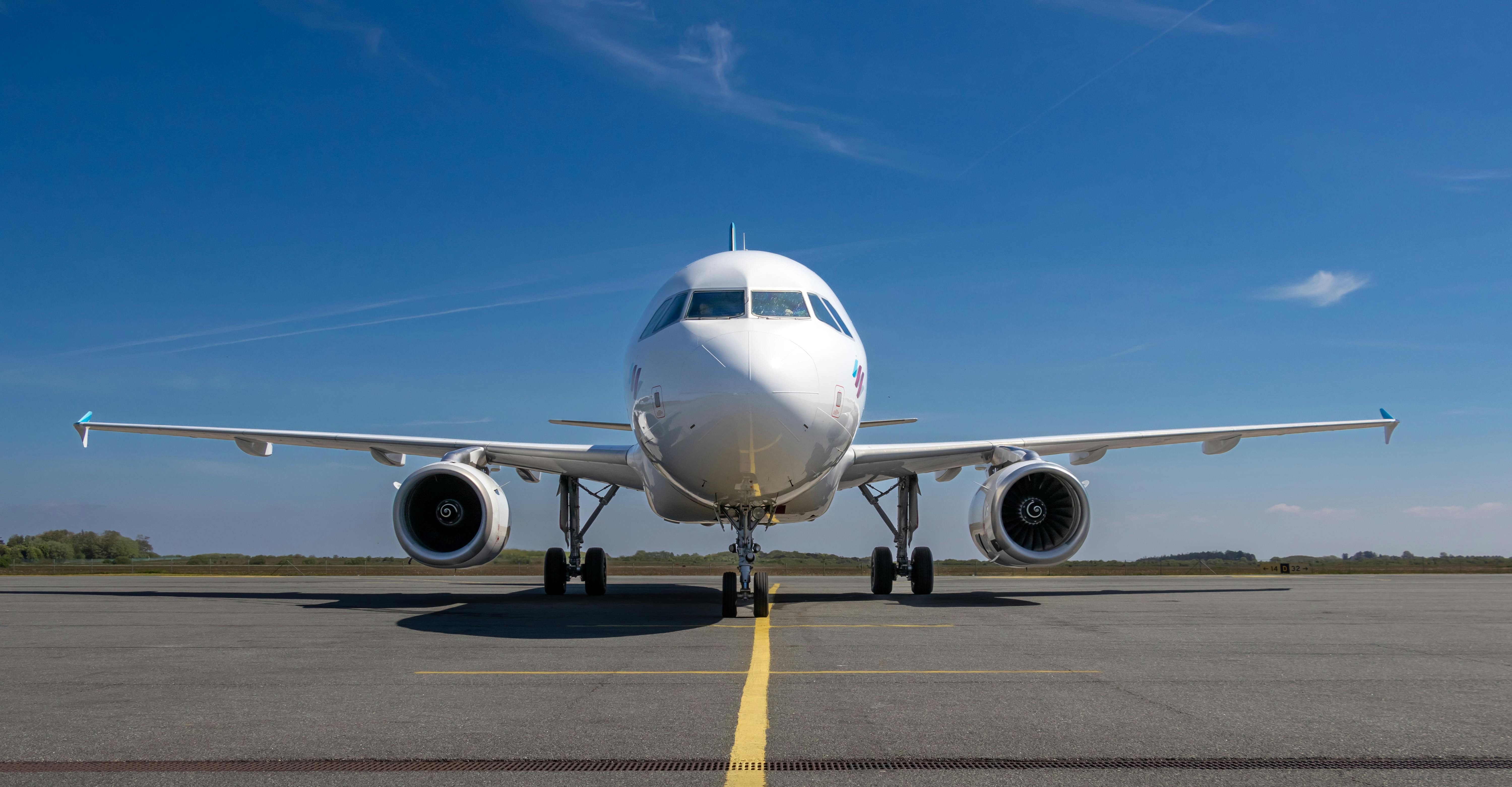Front View of a Plane · Free Stock Photo