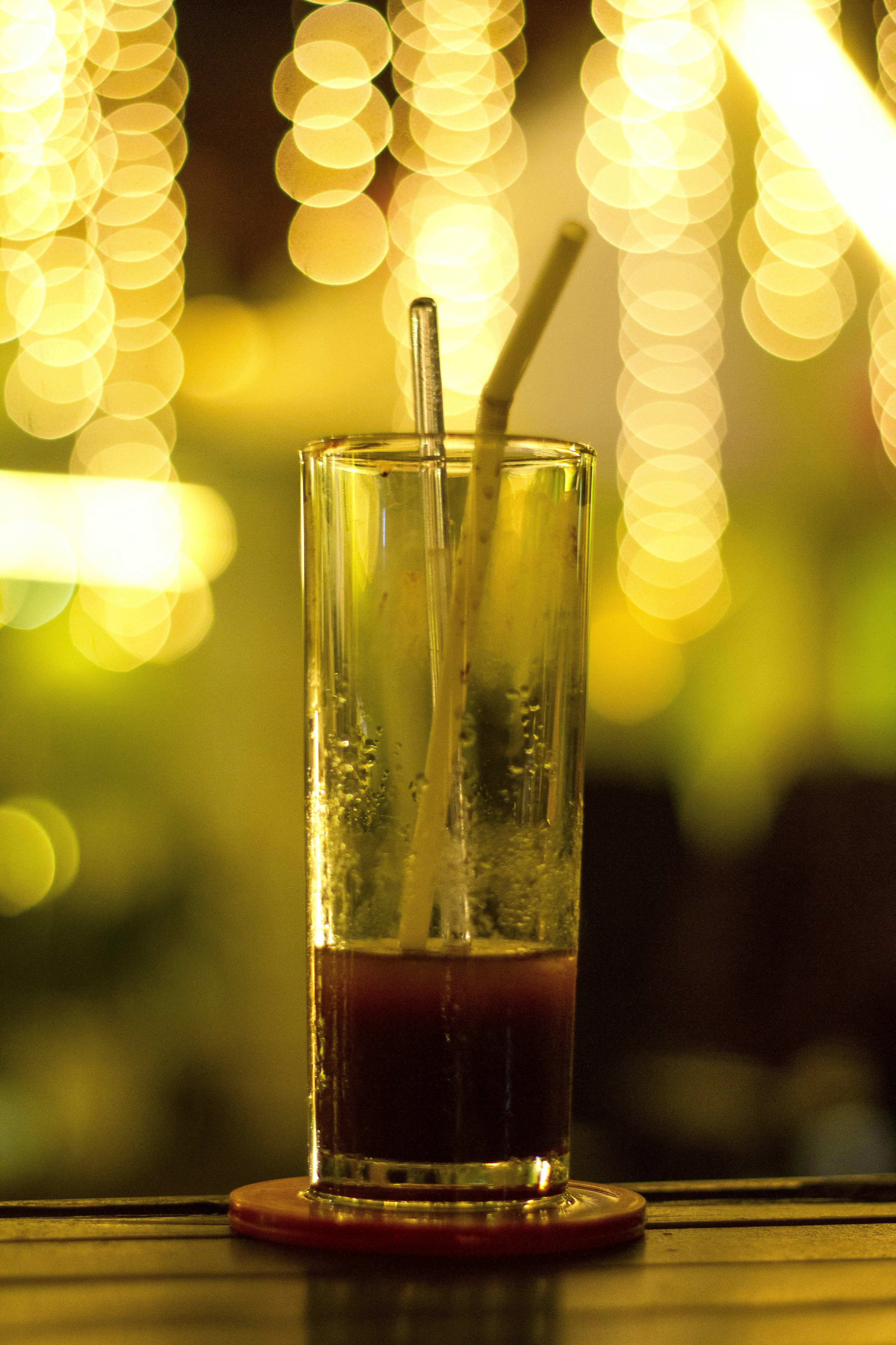 Kostenloses Foto zum Thema: alkohol, bar, bokeh Kostenloses Foto zum Thema: alkohol, bar, bokeh