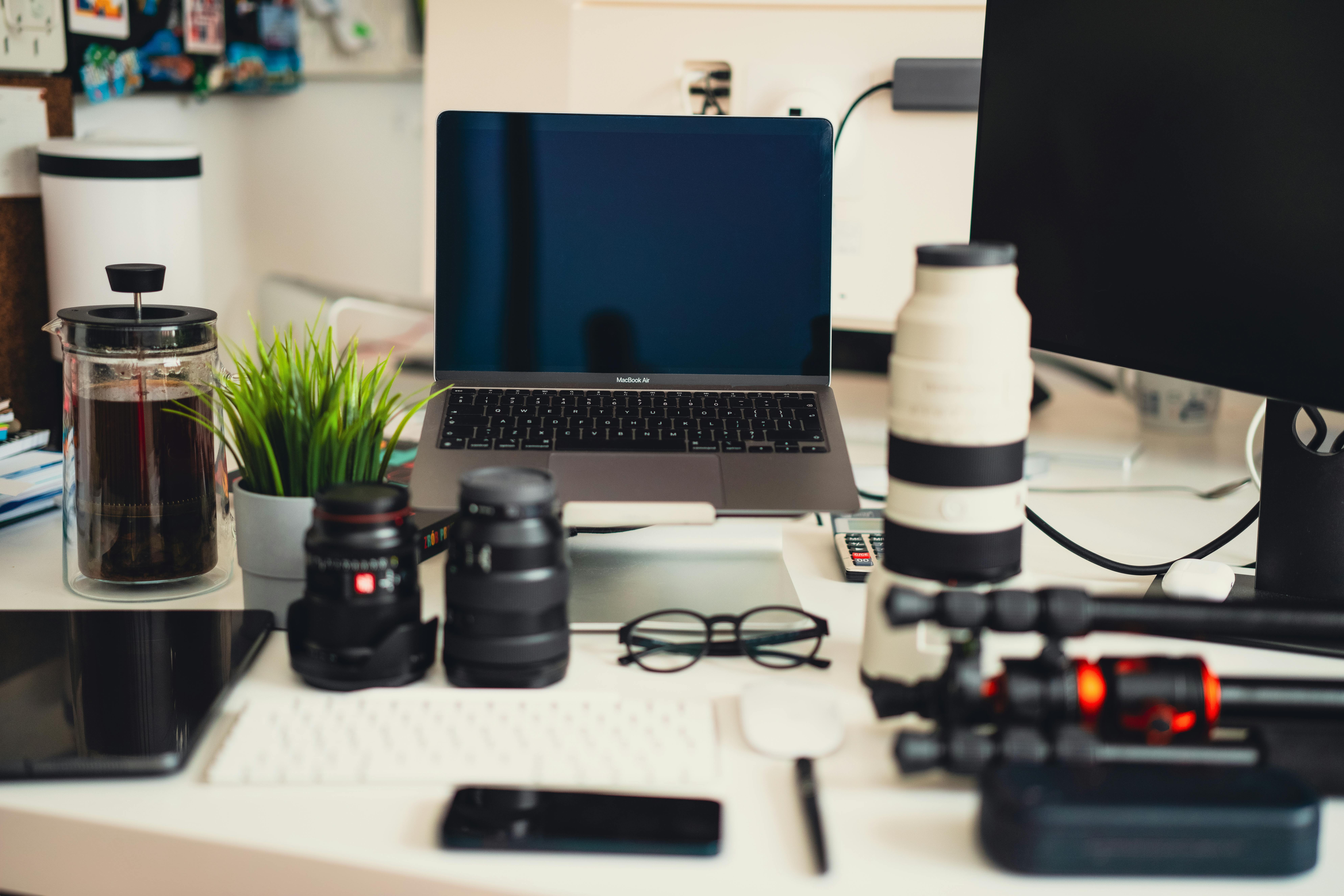 Foto stok gratis tentang alat digital, alat kantor, bekerja dari rumah ...