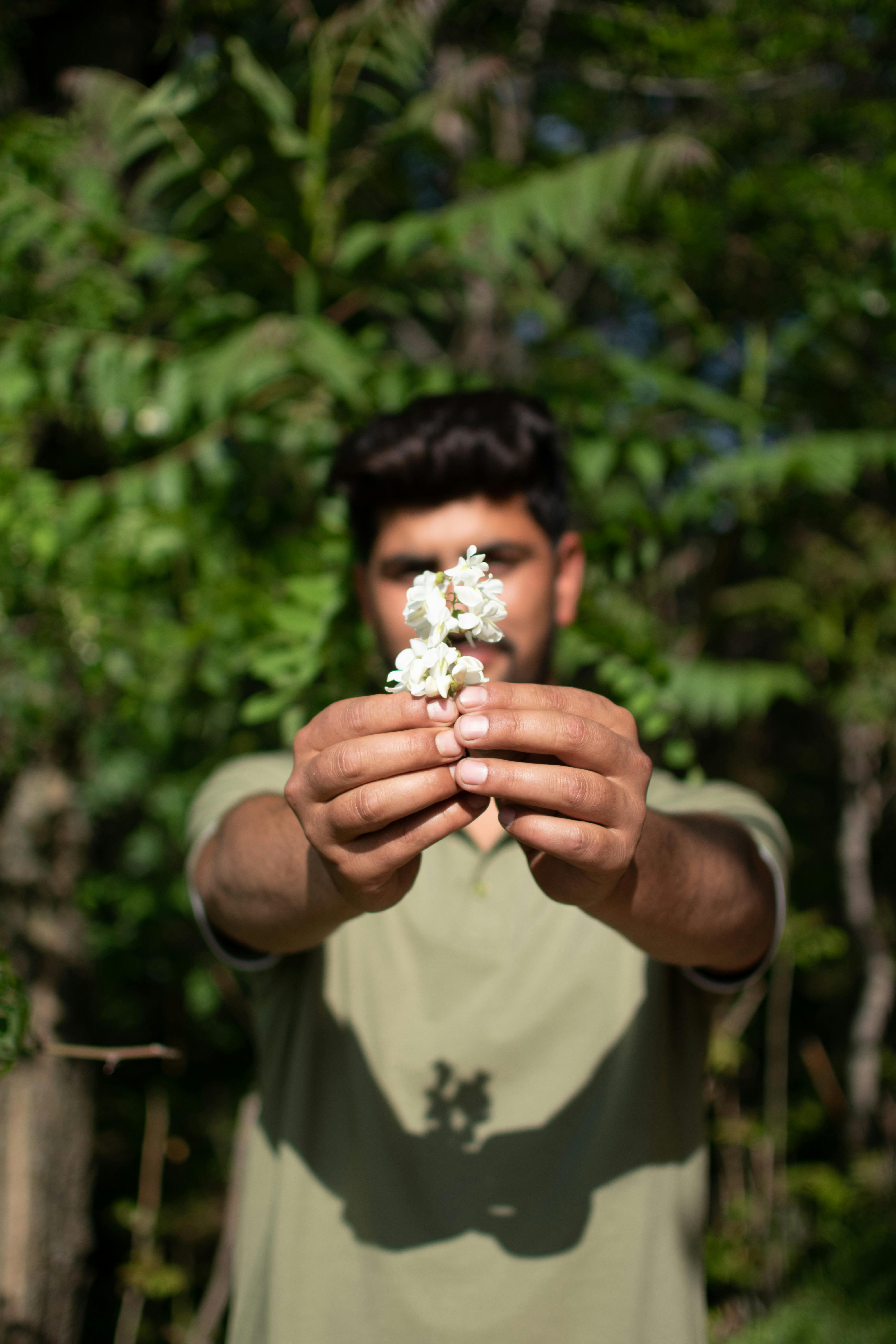 Man Flowers Photos, Download The BEST Free Man Flowers Stock Photos ...