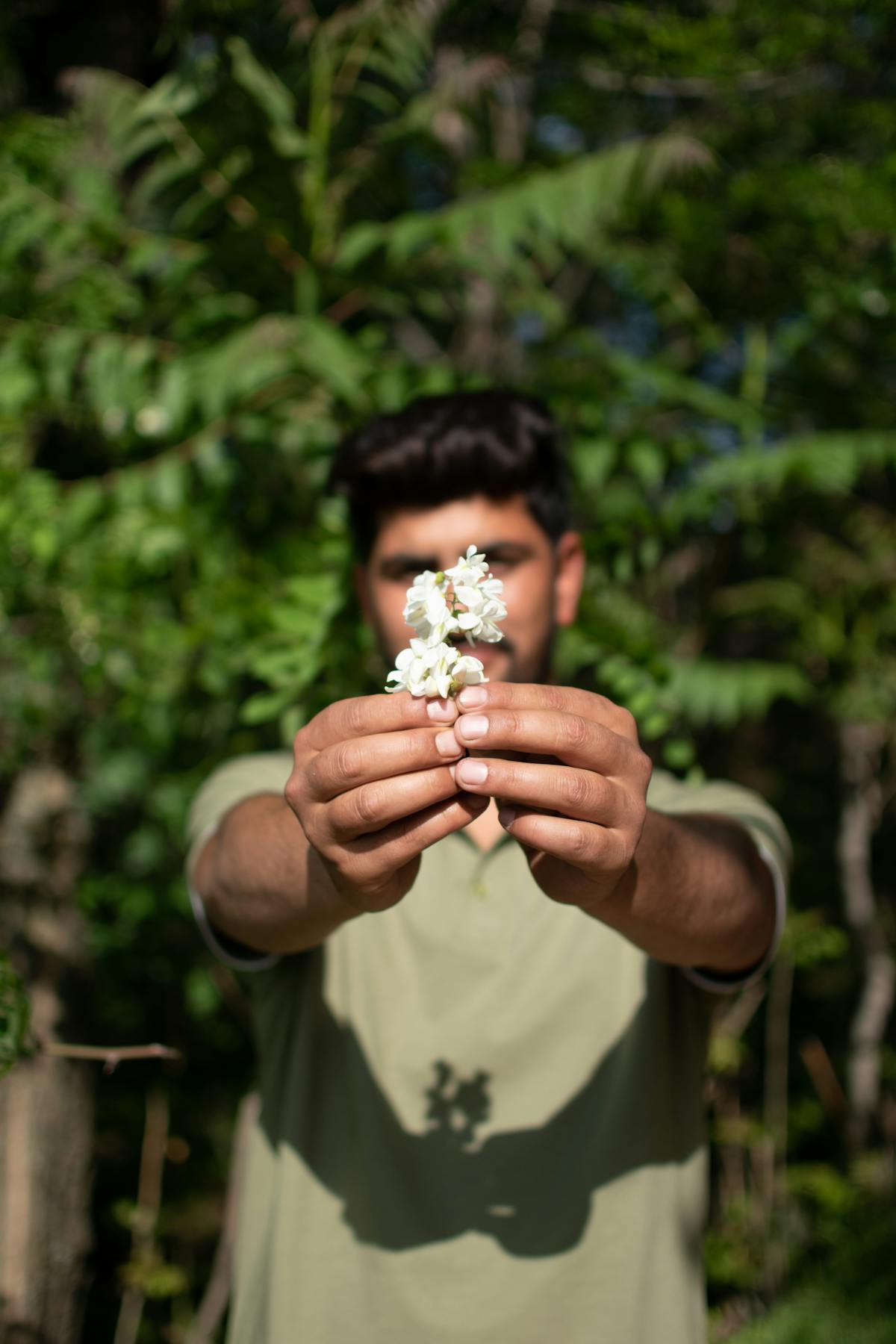 Man Flowers Photos, Download The BEST Free Man Flowers Stock Photos ...