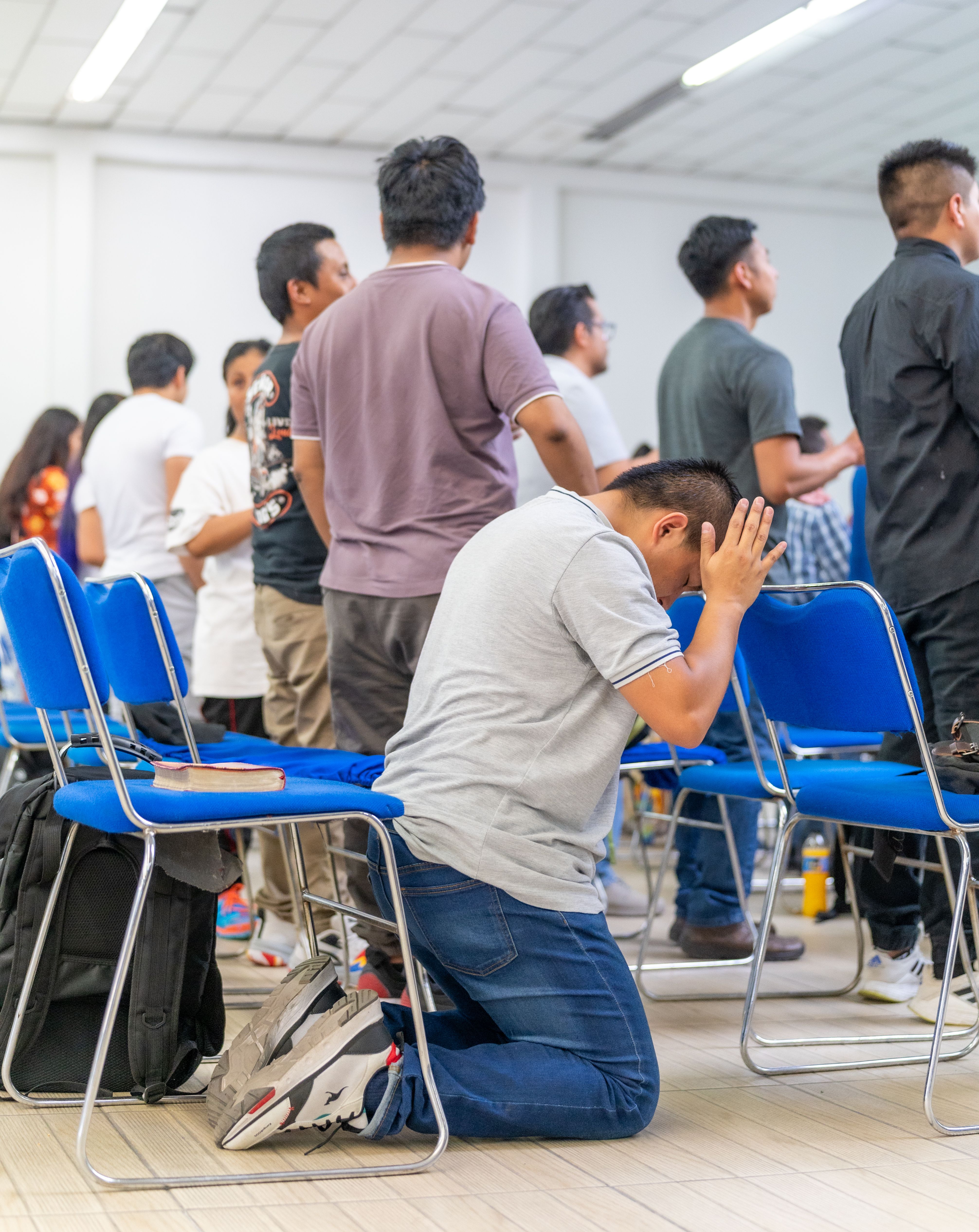Large Audience at Indoor Church Conference · Free Stock Photo