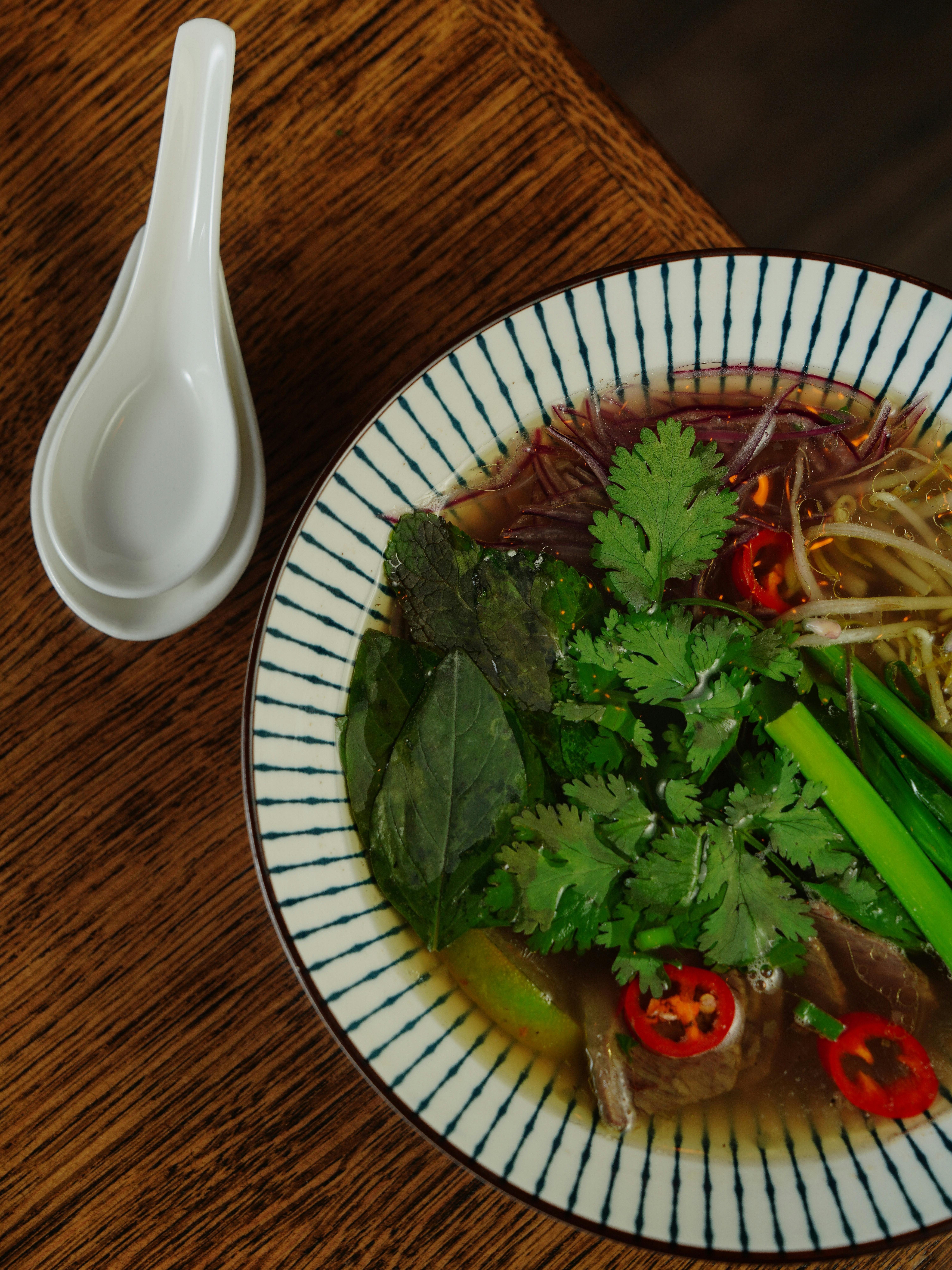 Foto de stock gratuita sobre apetitoso, arte culinario, bol, brotes de ...