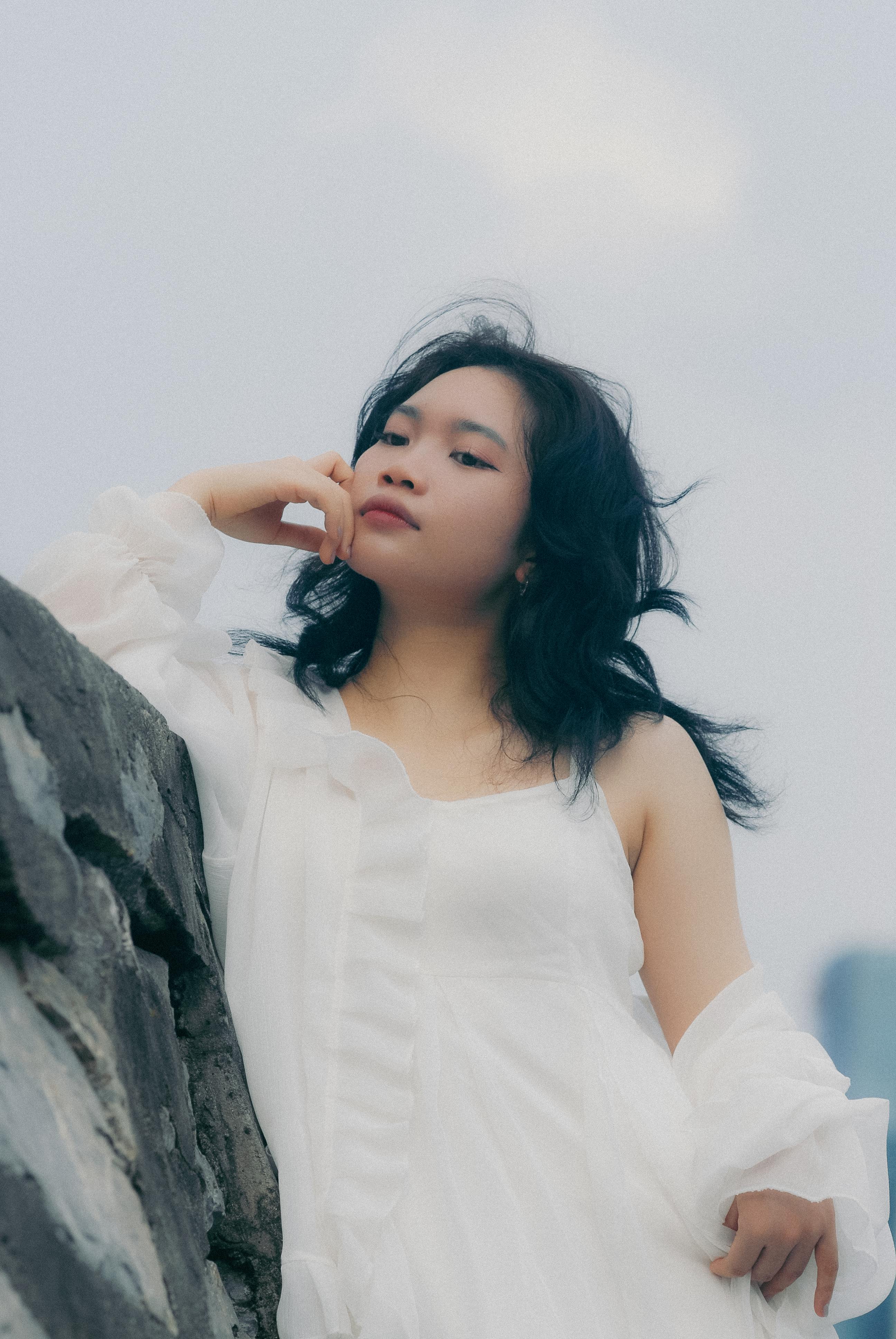 Basic White Woman Photos, Download The BEST Free Basic White Woman ...