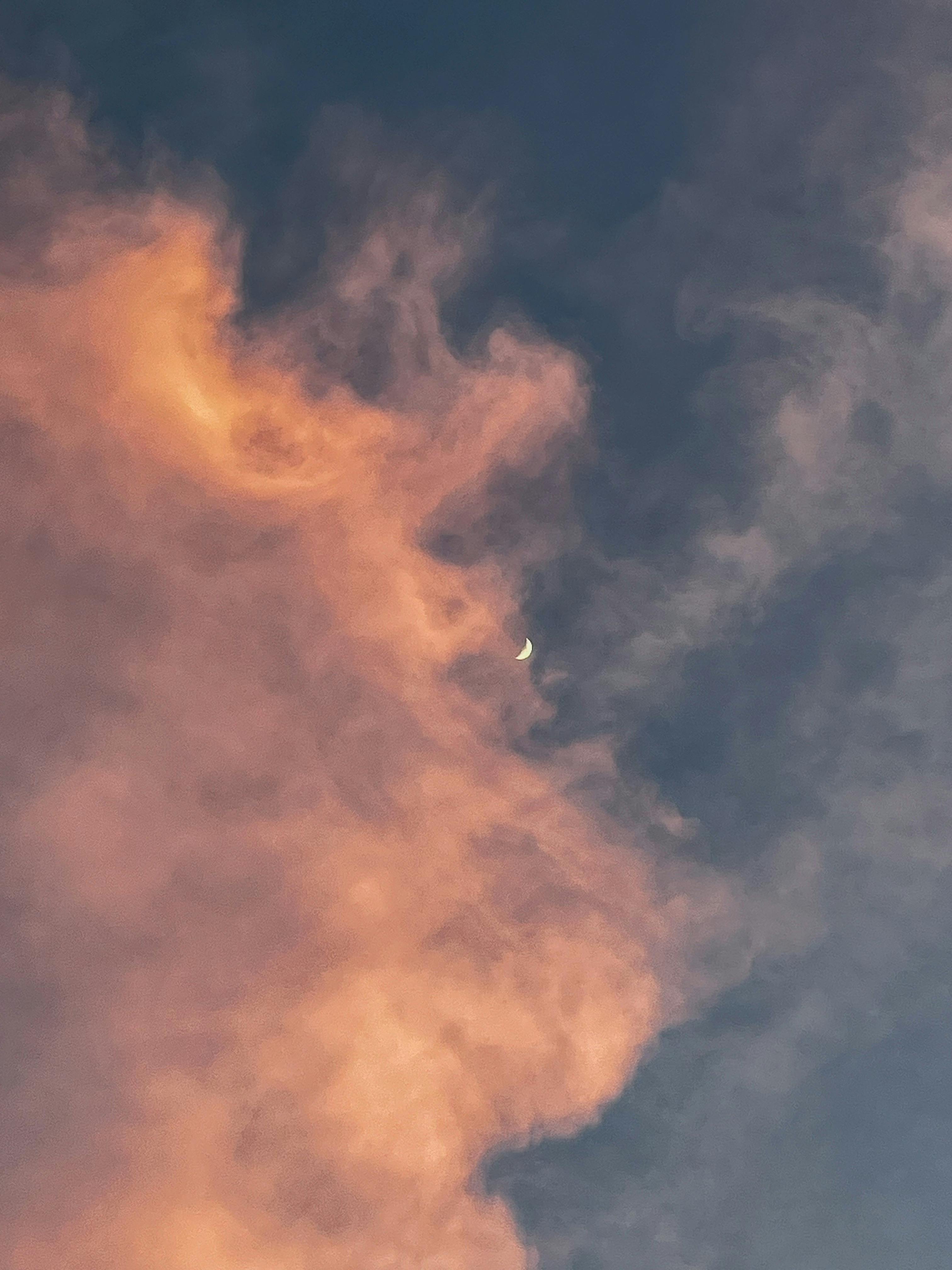 Crescent Moon over Cloud · Free Stock Photo