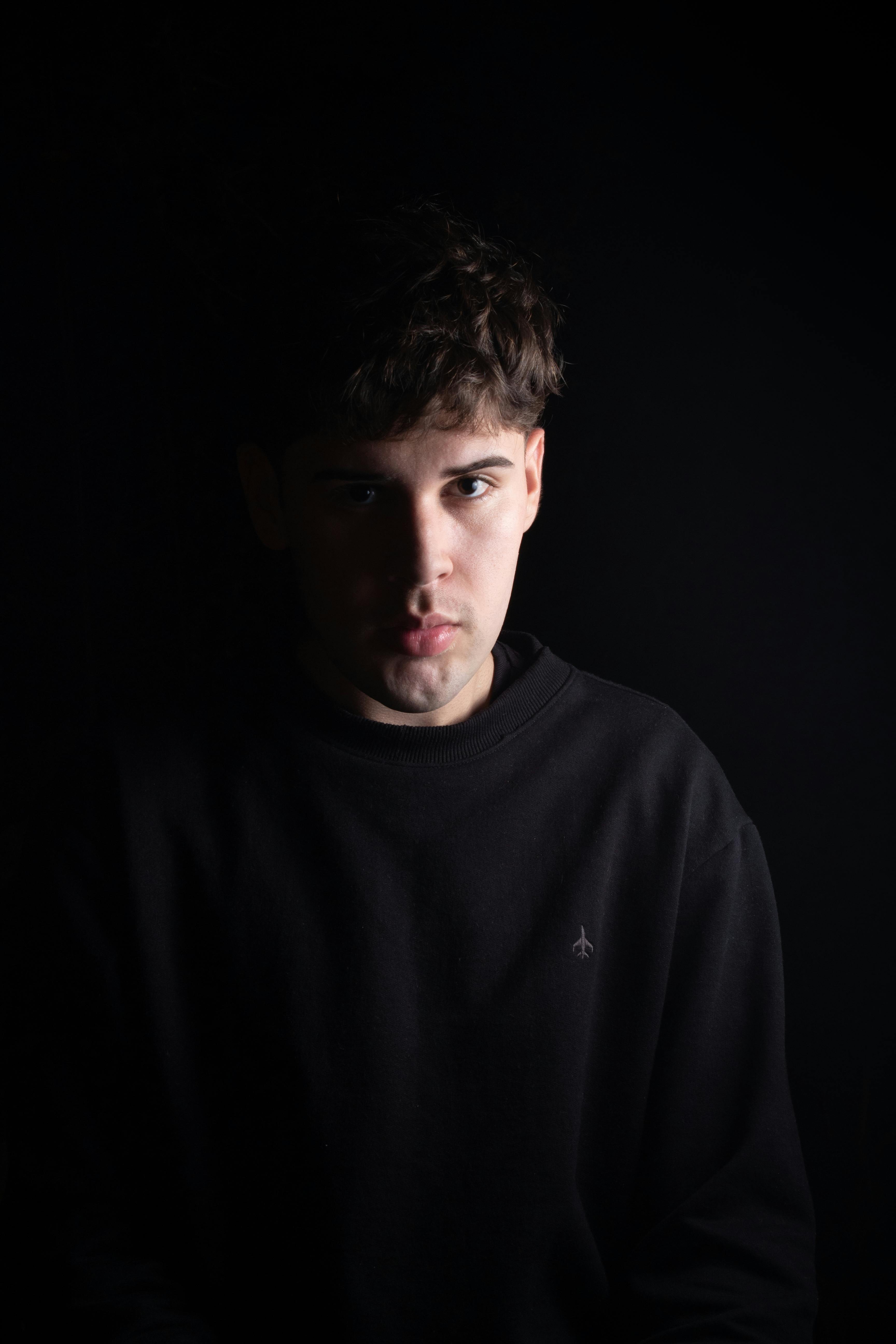 What to Wear For Actor Headshots To Achieve A Impactful Look?