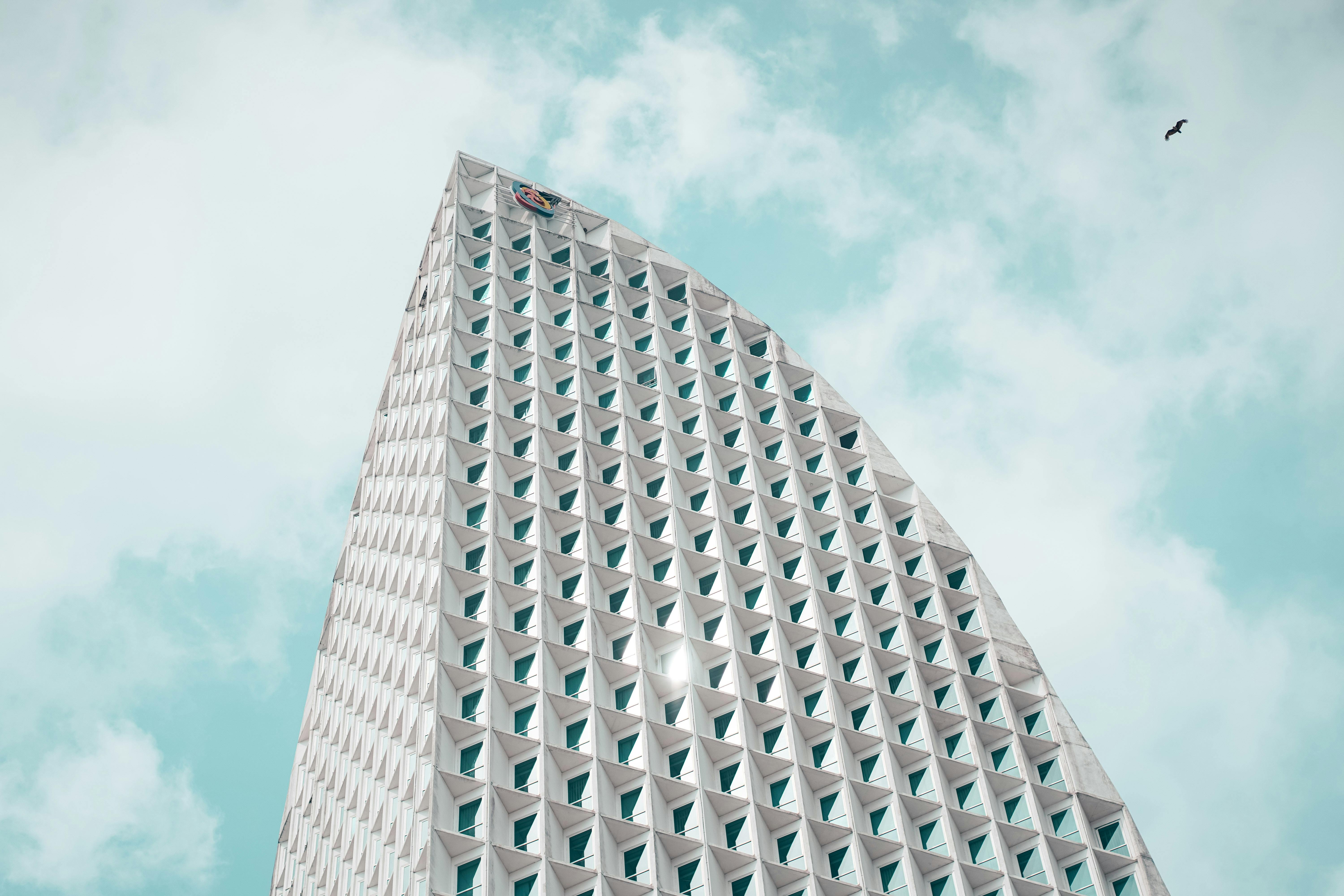 Low Angle Shot of a Modern Skyscraper · Free Stock Photo