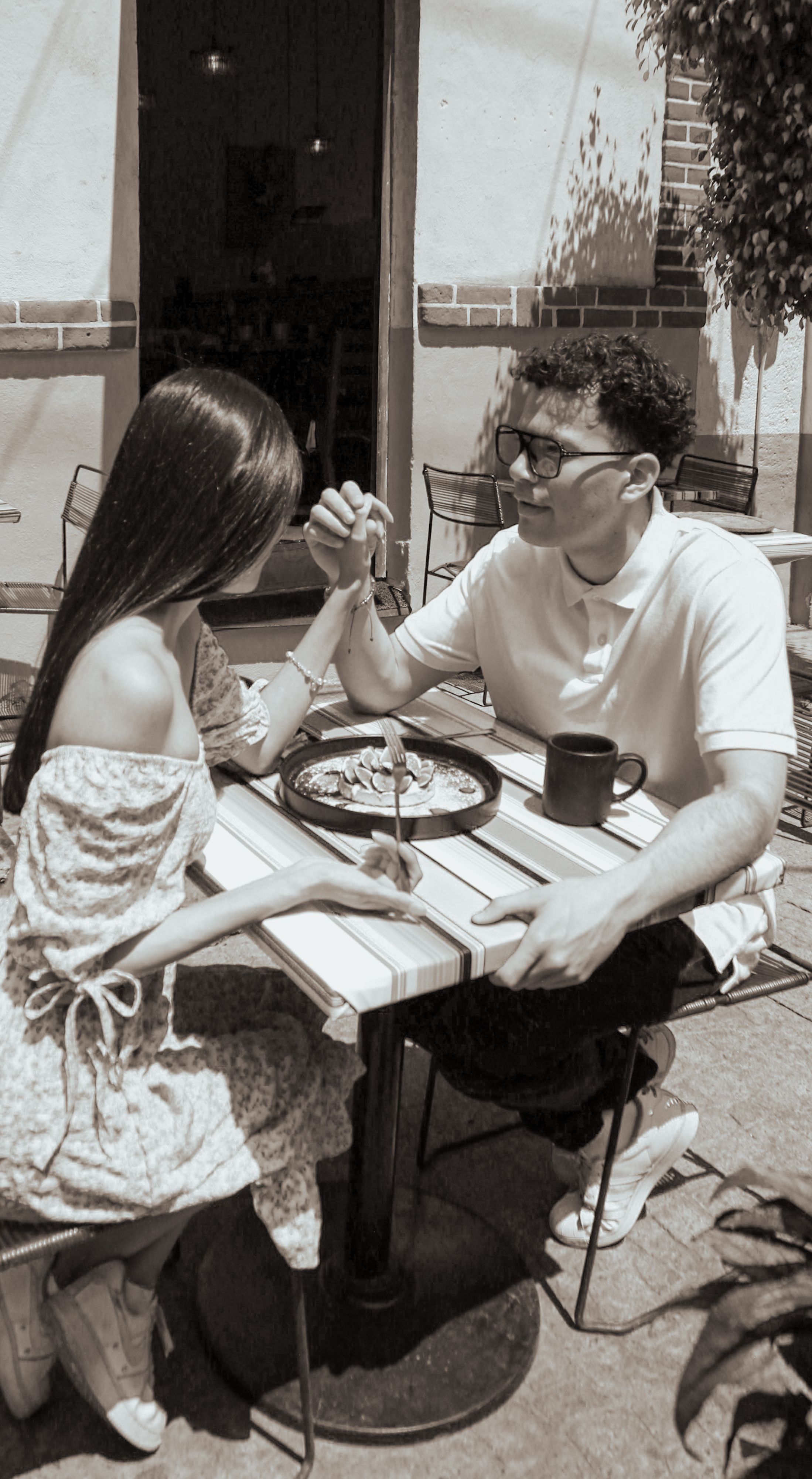 Couple Eating Together at Restaurant · Free Stock Photo