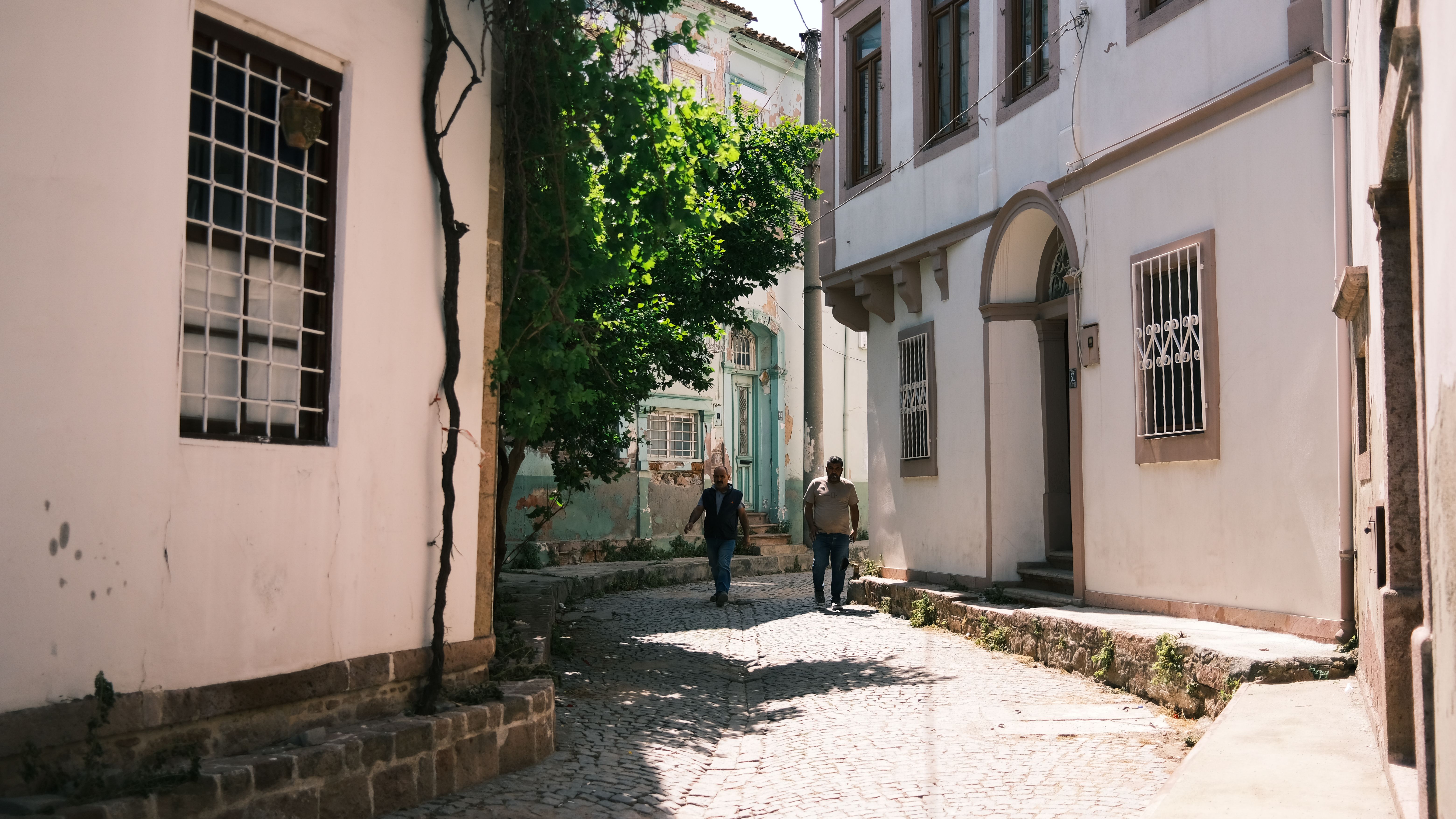 View of a Narrow Alley between Buildings in Ayvalik, Turkey · Free ...