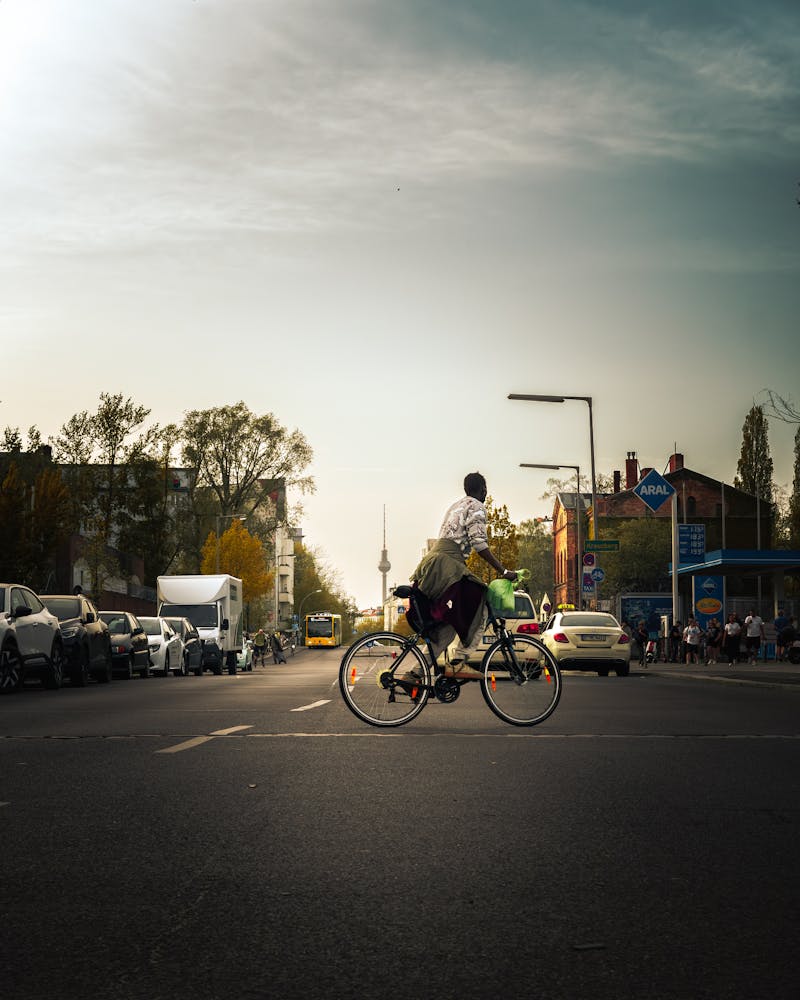 20,000+ Best Bike Riding Photos · 100% Free Download · Pexels Stock Photos