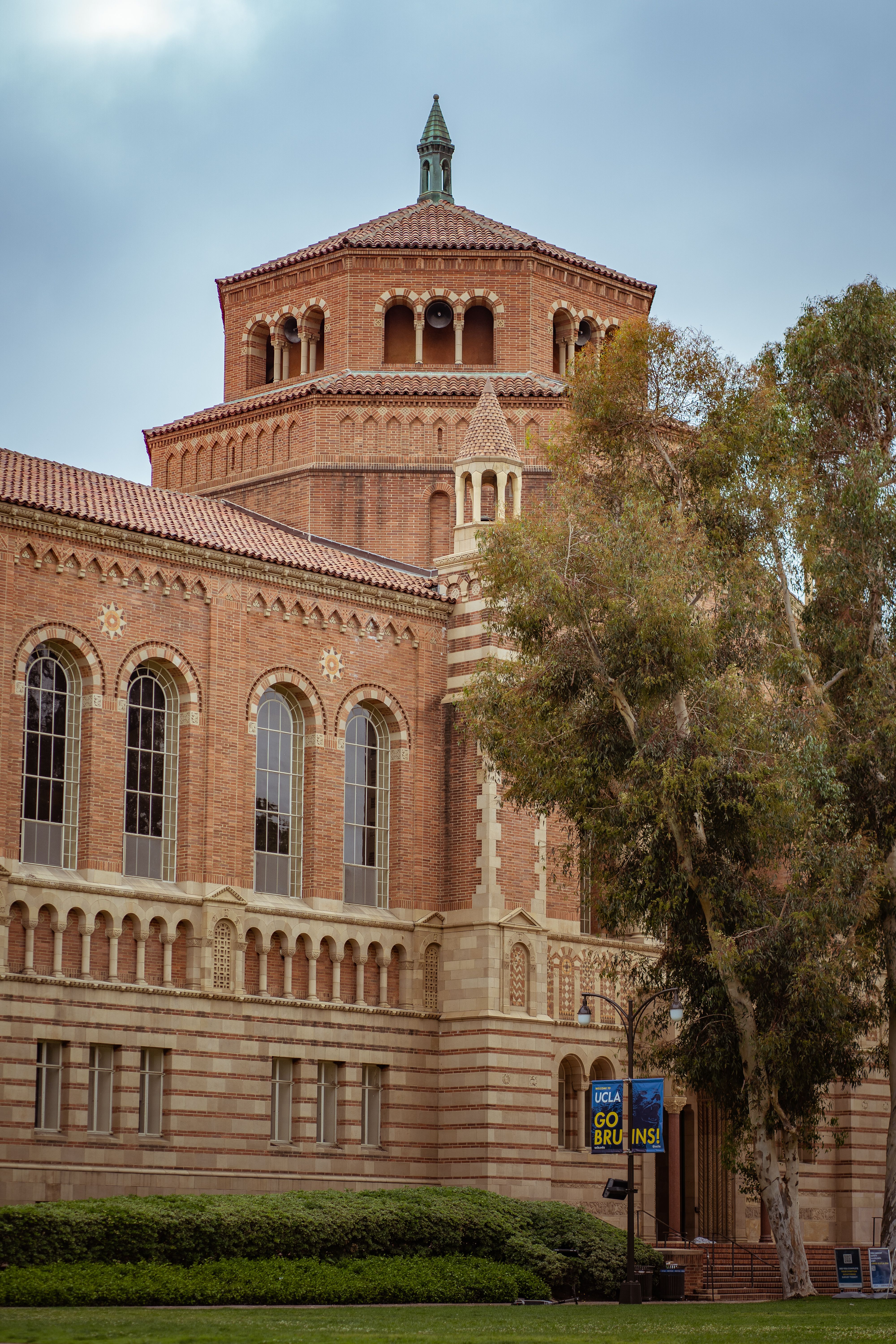 Powell Library in Los Angeles · Free Stock Photo