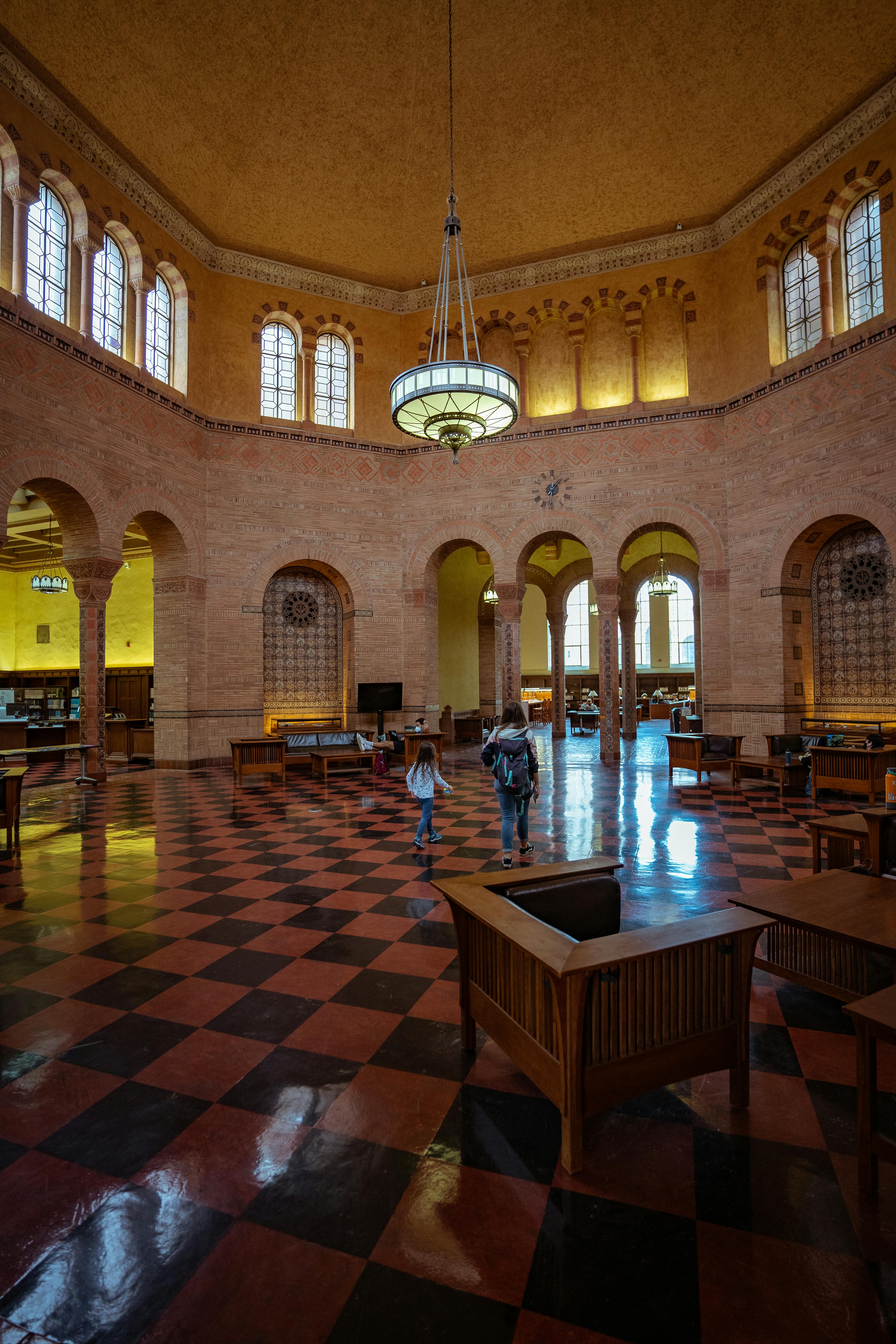 Interior of the Powell Library · Free Stock Photo